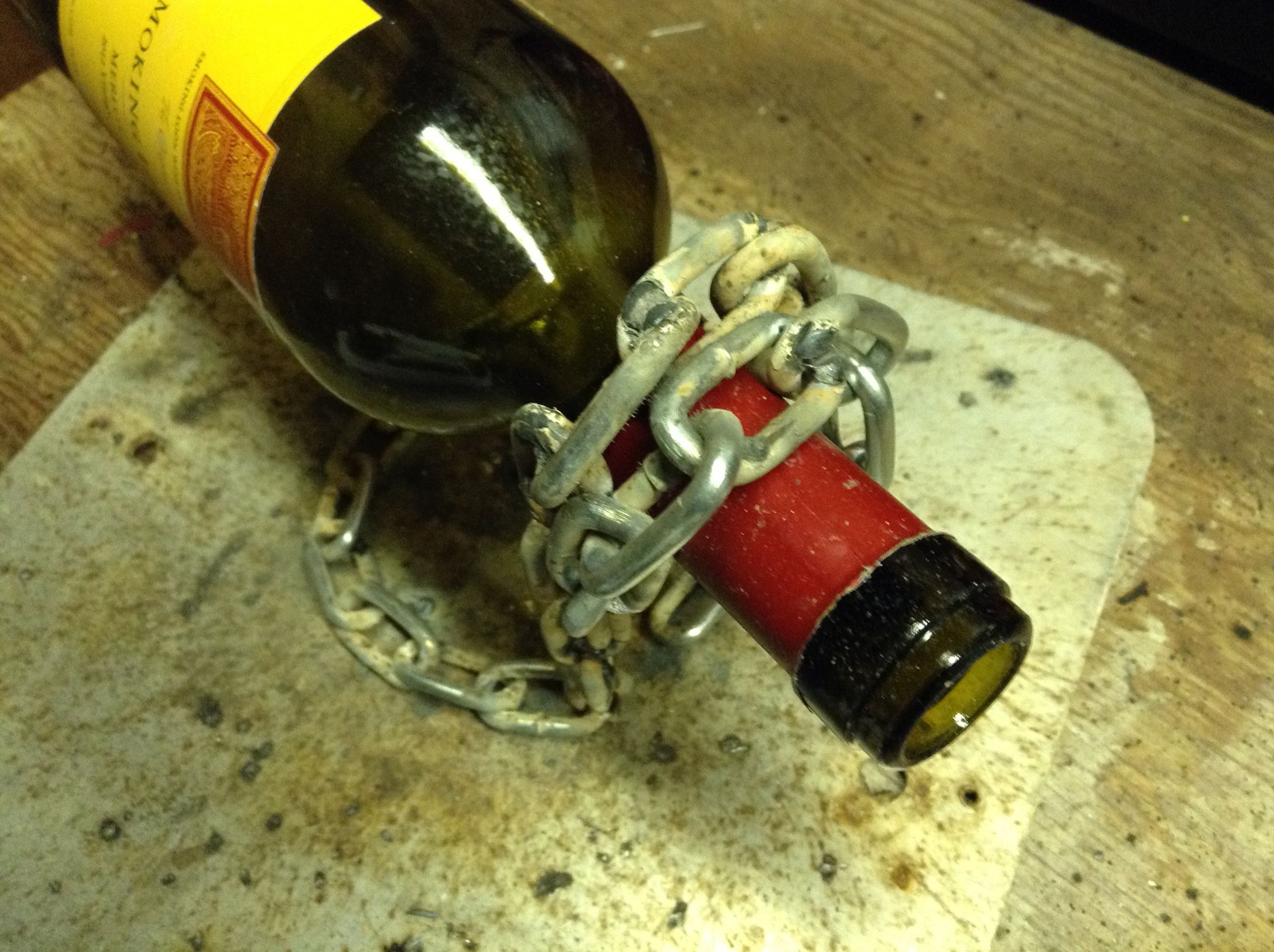 "Floating" Chain Wine Bottle Holder : 5 Steps (with Pictures ...