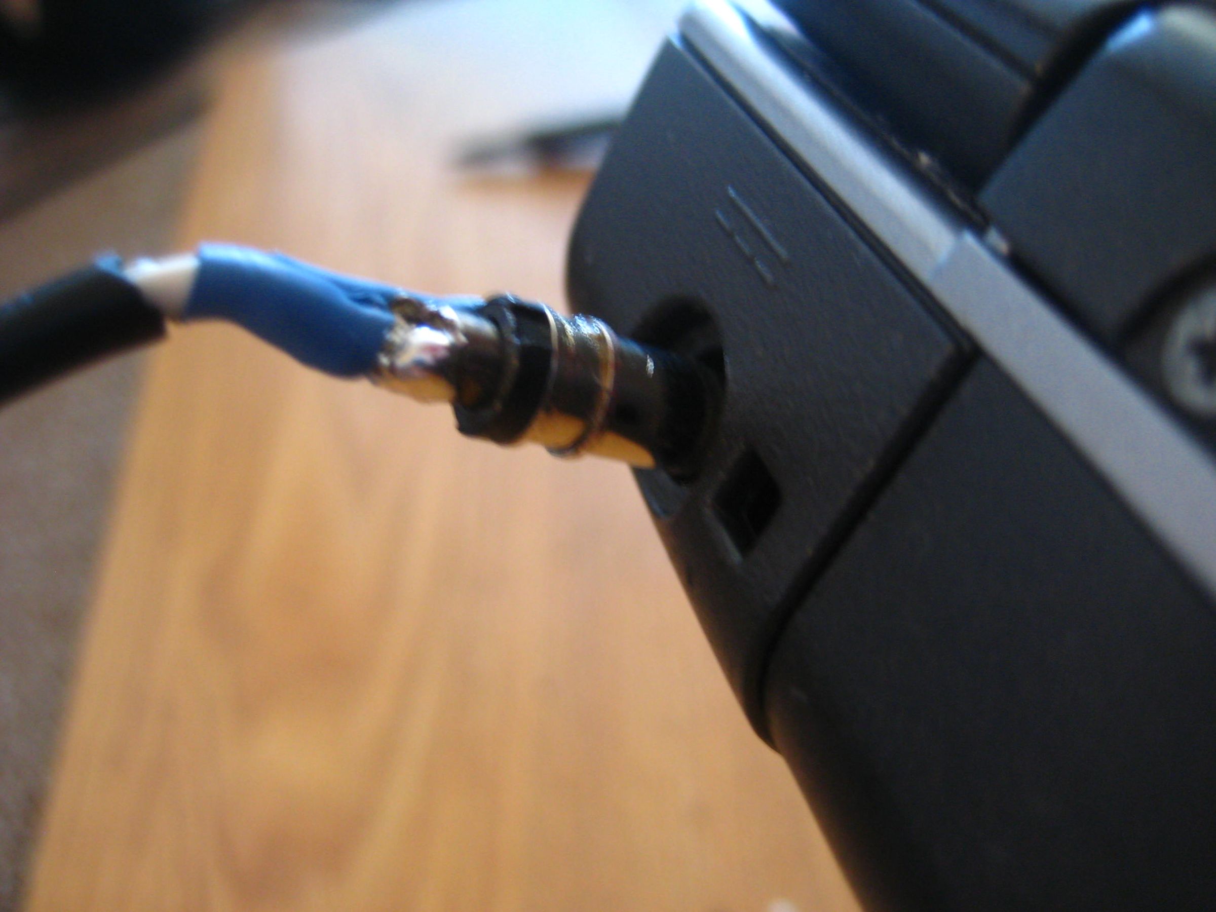 Fixing a Laptop Charging Cable : 8 Steps - Instructables