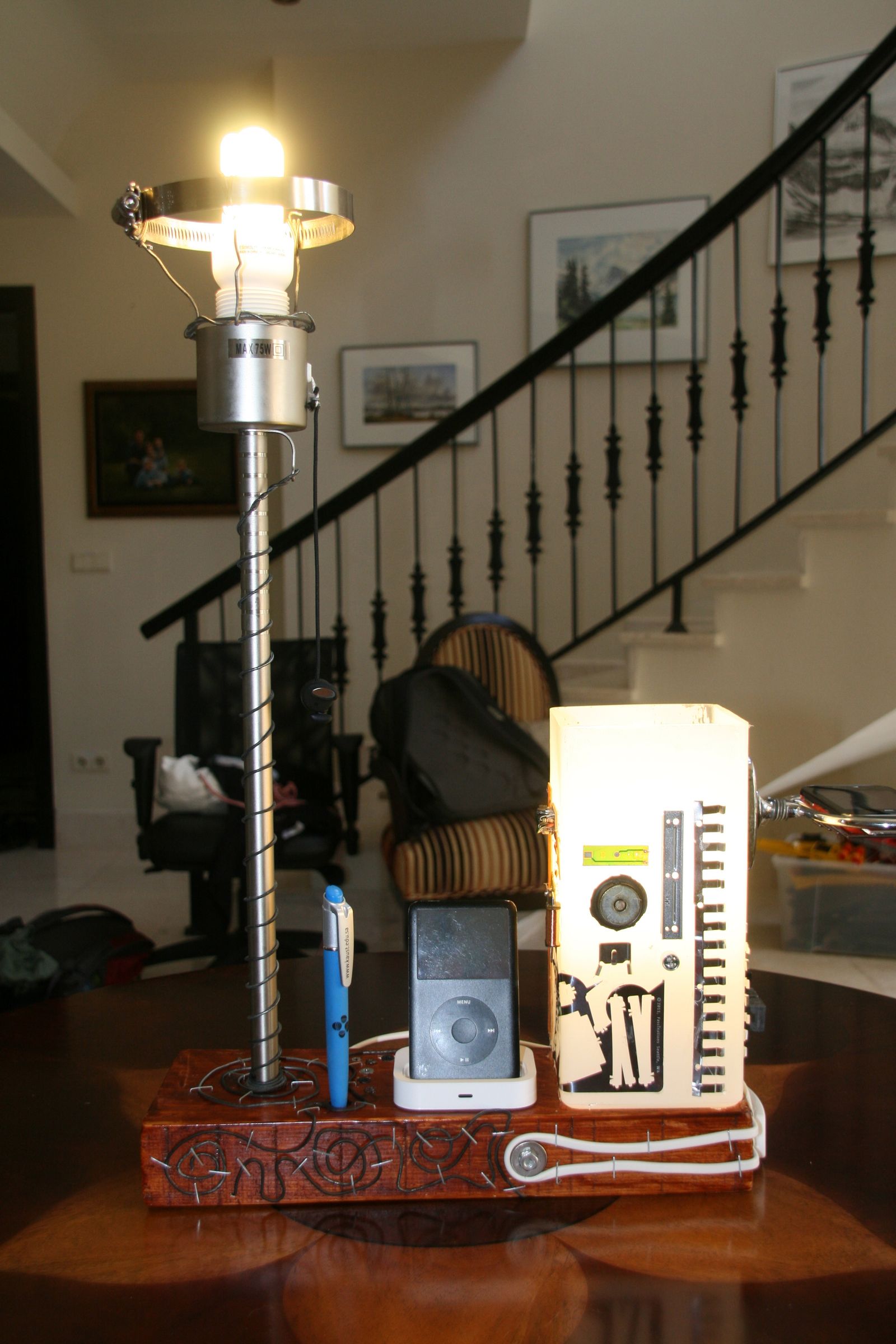 Bedside Table Dual Lamp With IPod Docking Station : 10 Steps ...