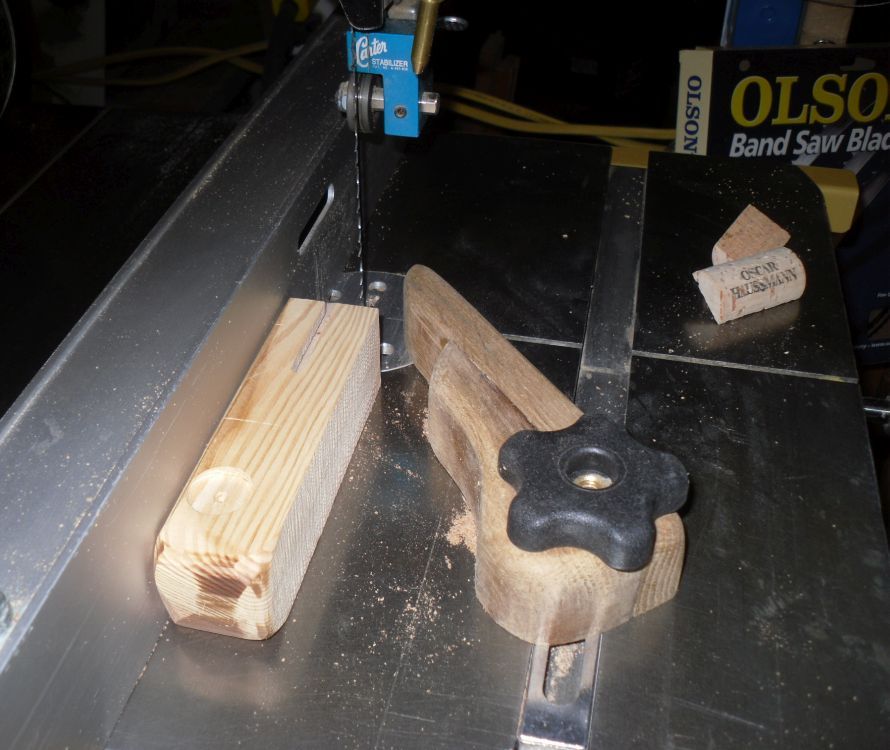 Tool To Cut Wine Corks In Half