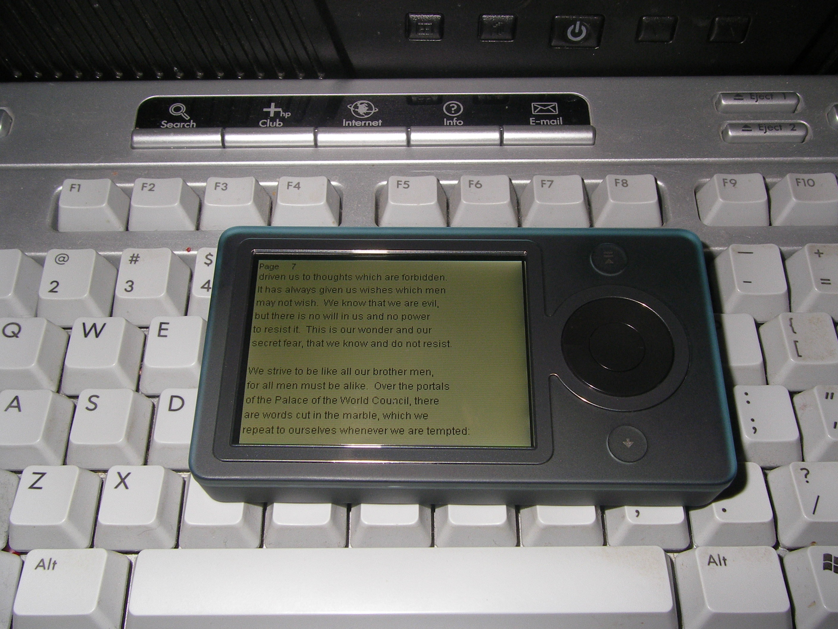 Font wont load to fontbook - medidop Font wont load to fontbook - medidop