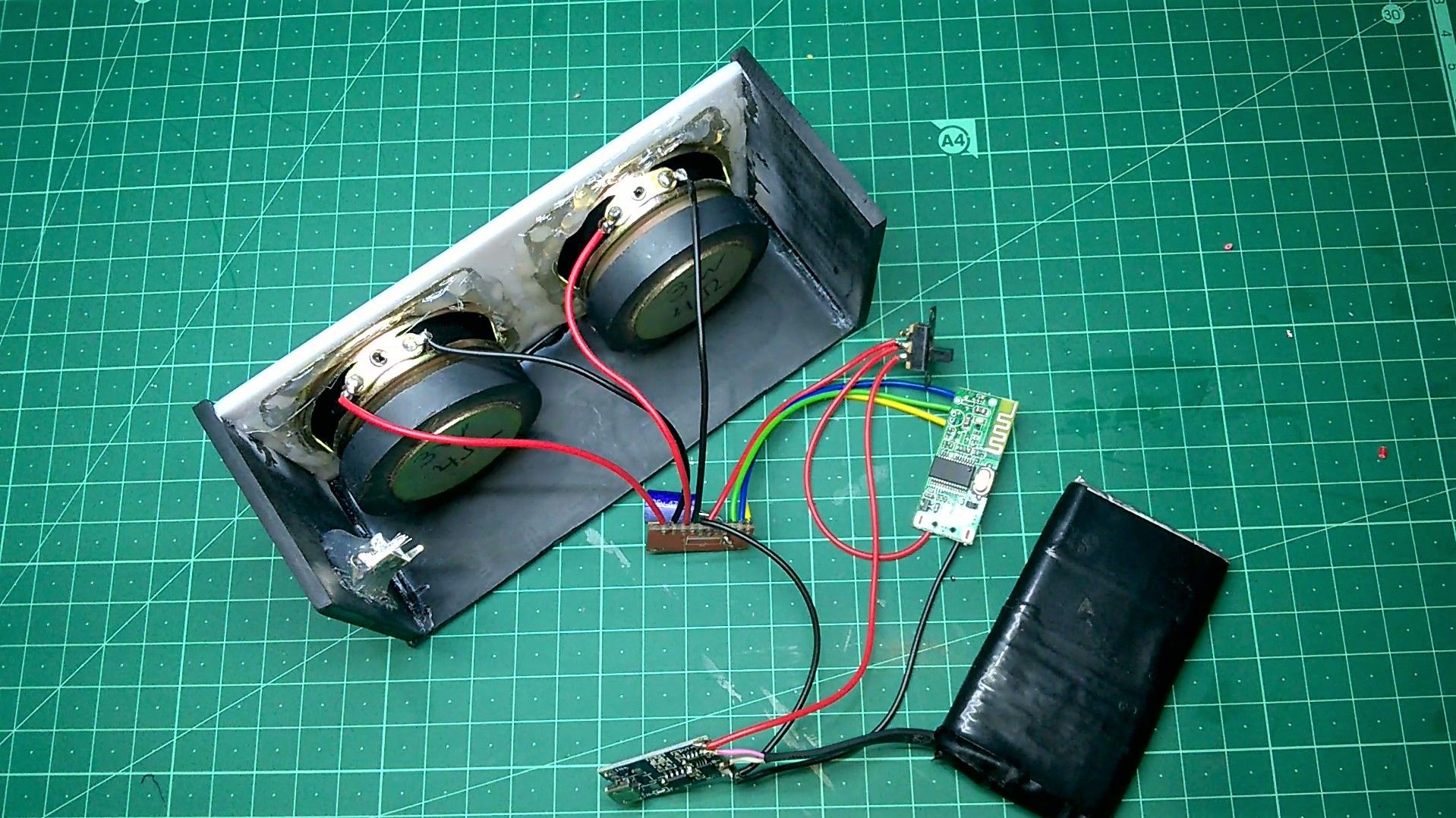 DIY Portable and Powerful Bluetooth Speaker : 11 Steps (with Pictures ...