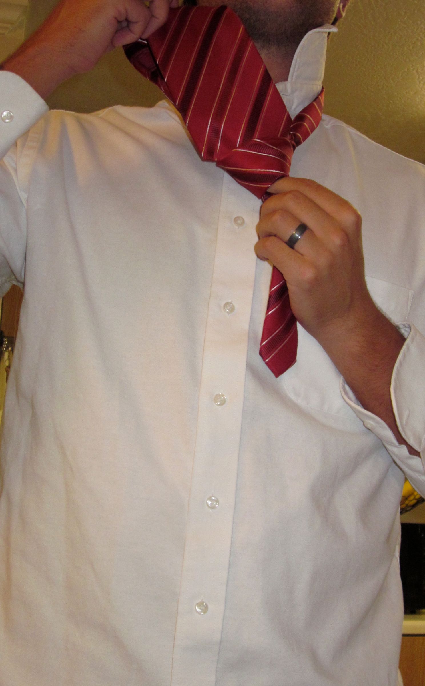 How to Tie a Double Windsor Knot : 6 Steps (with Pictures) - Instructables