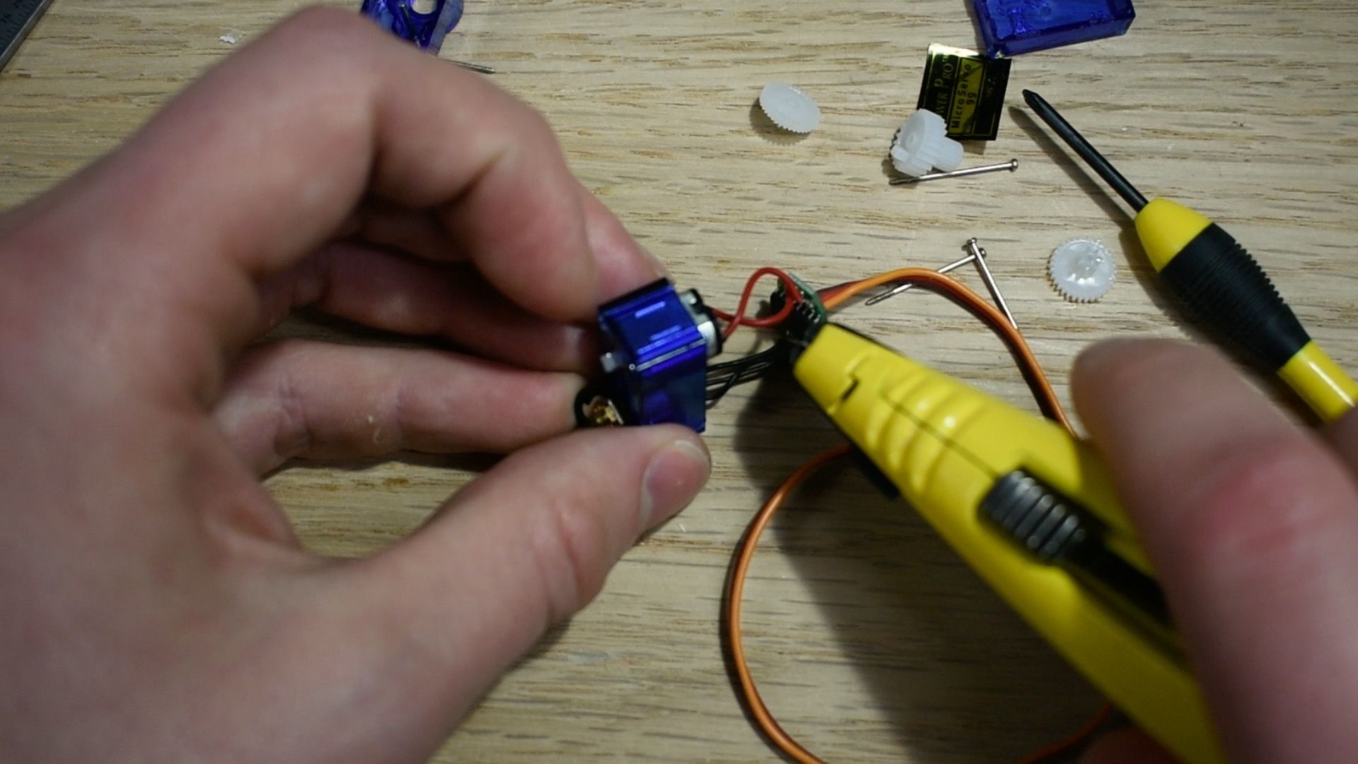 Robotic Arm 3D Printed (DIY Initial Prosthetic Prototype) : 12 Steps ...