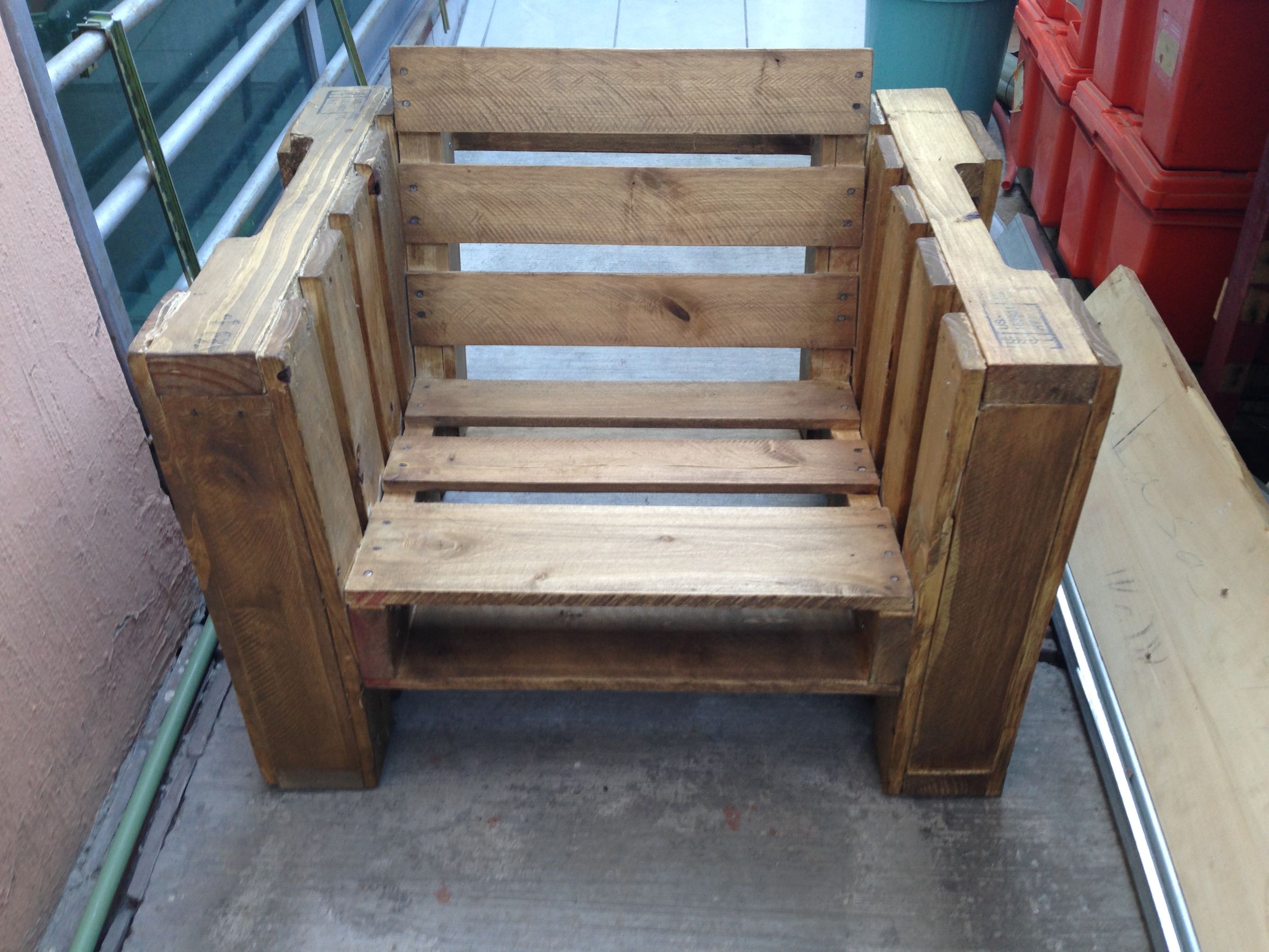 Pallet Chair : 6 Steps (with Pictures) - Instructables
