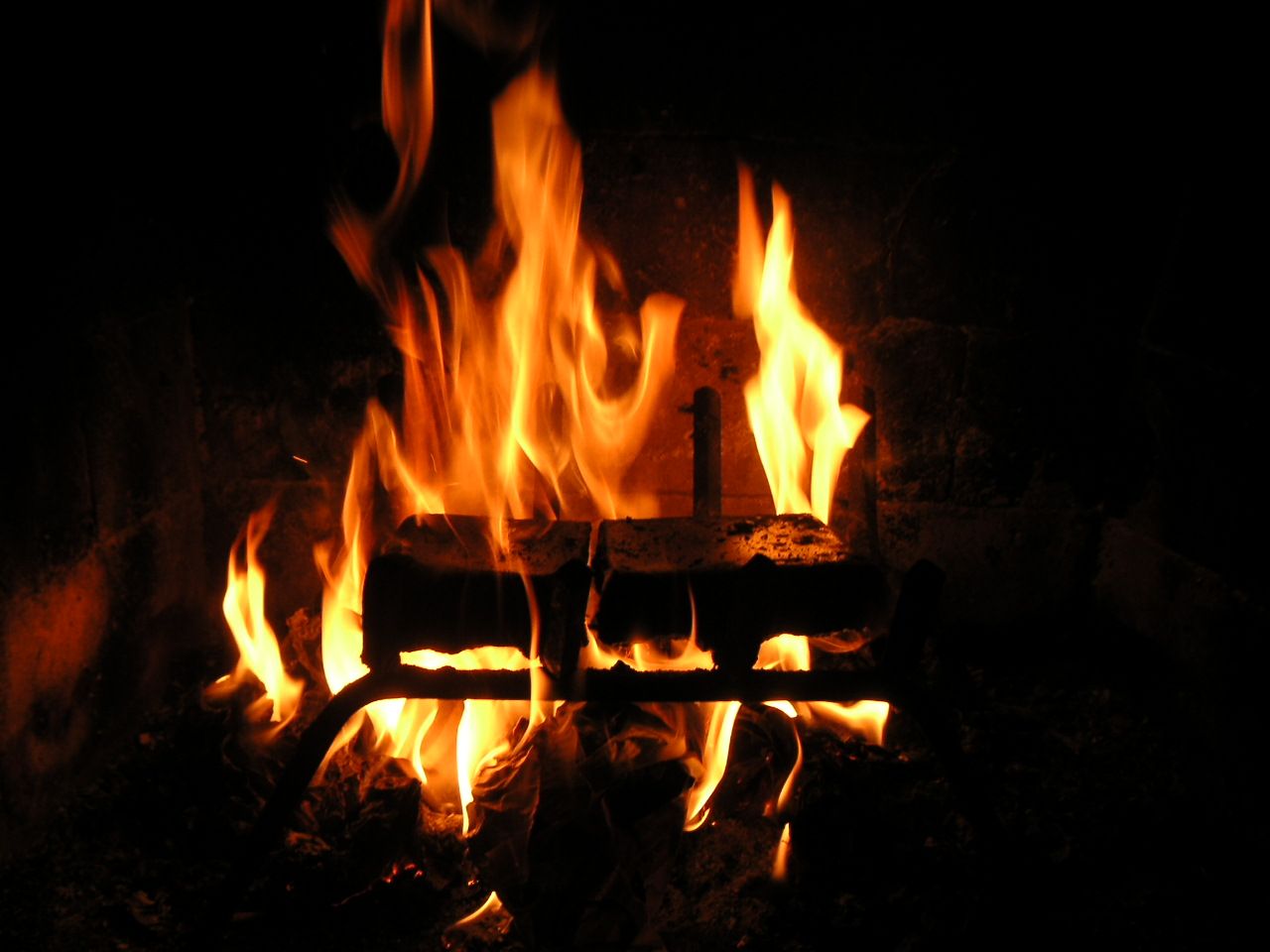 How to Make a Coffee Fire Log : 6 Steps (with Pictures) - Instructables