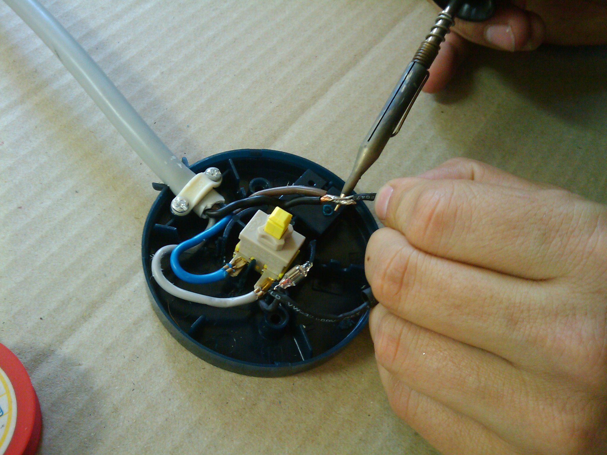 Smart Master/Slave Power Strip for Your PC [mod] (self Shutdown But ...