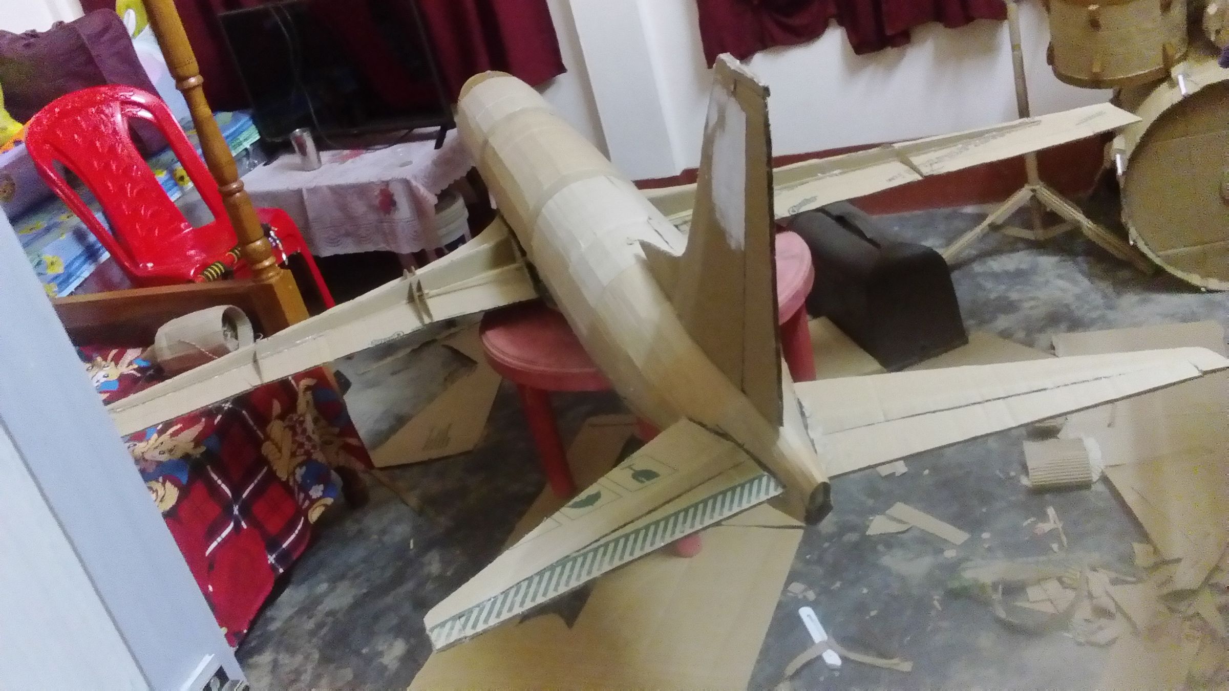 Boeing 737-800 Build Out of CARDBOARD : 9 Steps (with Pictures ...