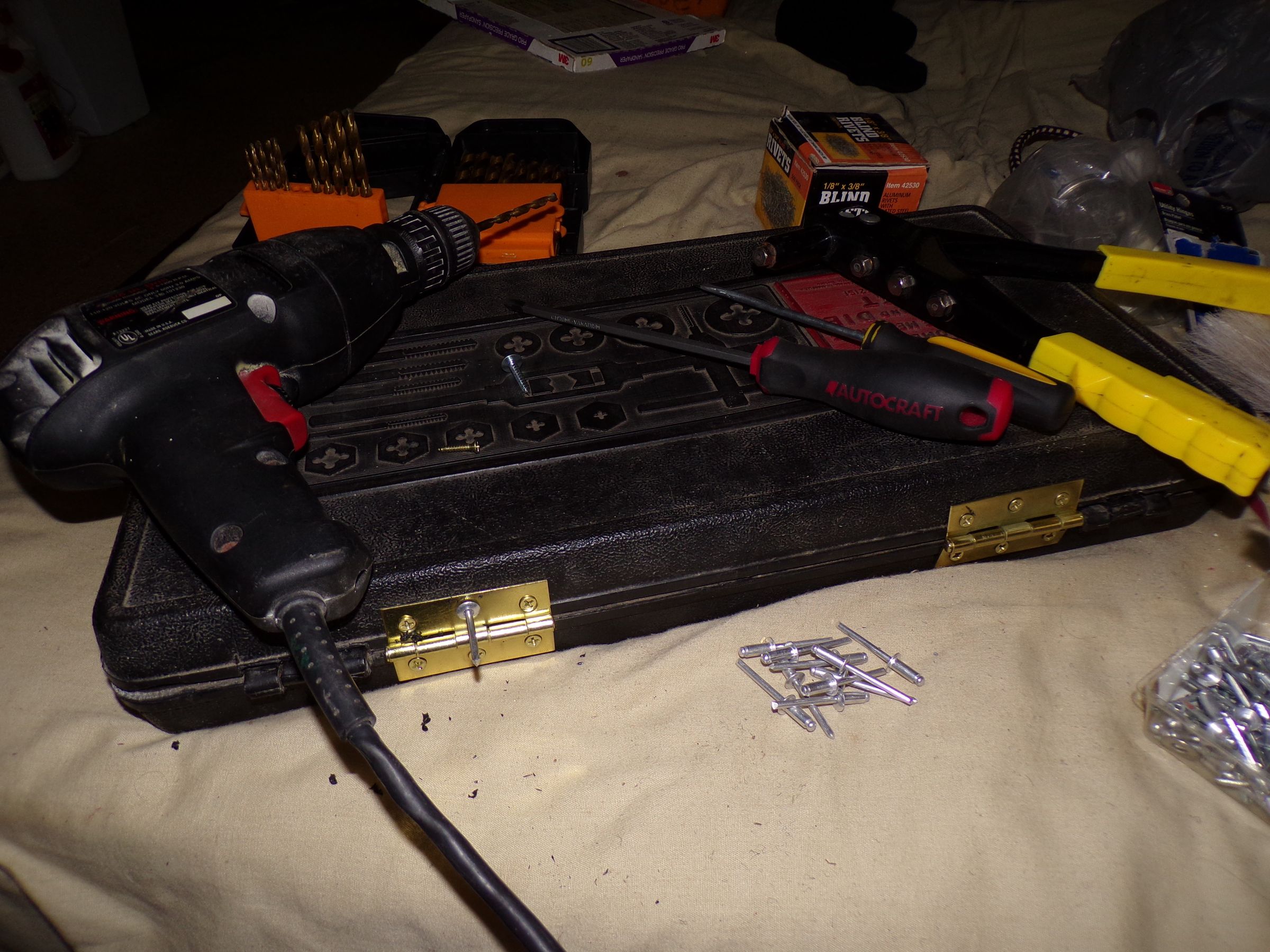 Fix Plastic Tool Cases With or Without Tools : 4 Steps - Instructables