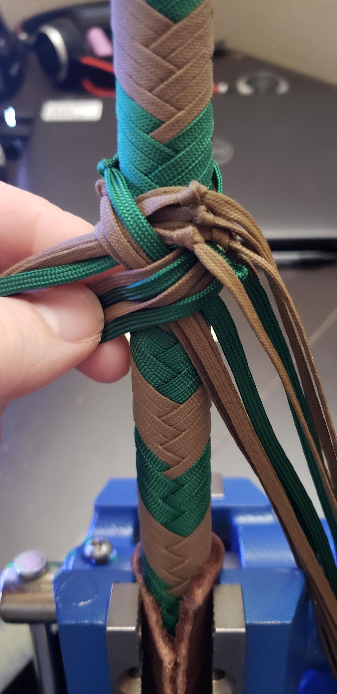 How to Make a 24 Plait 5 Belly Nylon Bullwhip : 10 Steps (with Pictures ...
