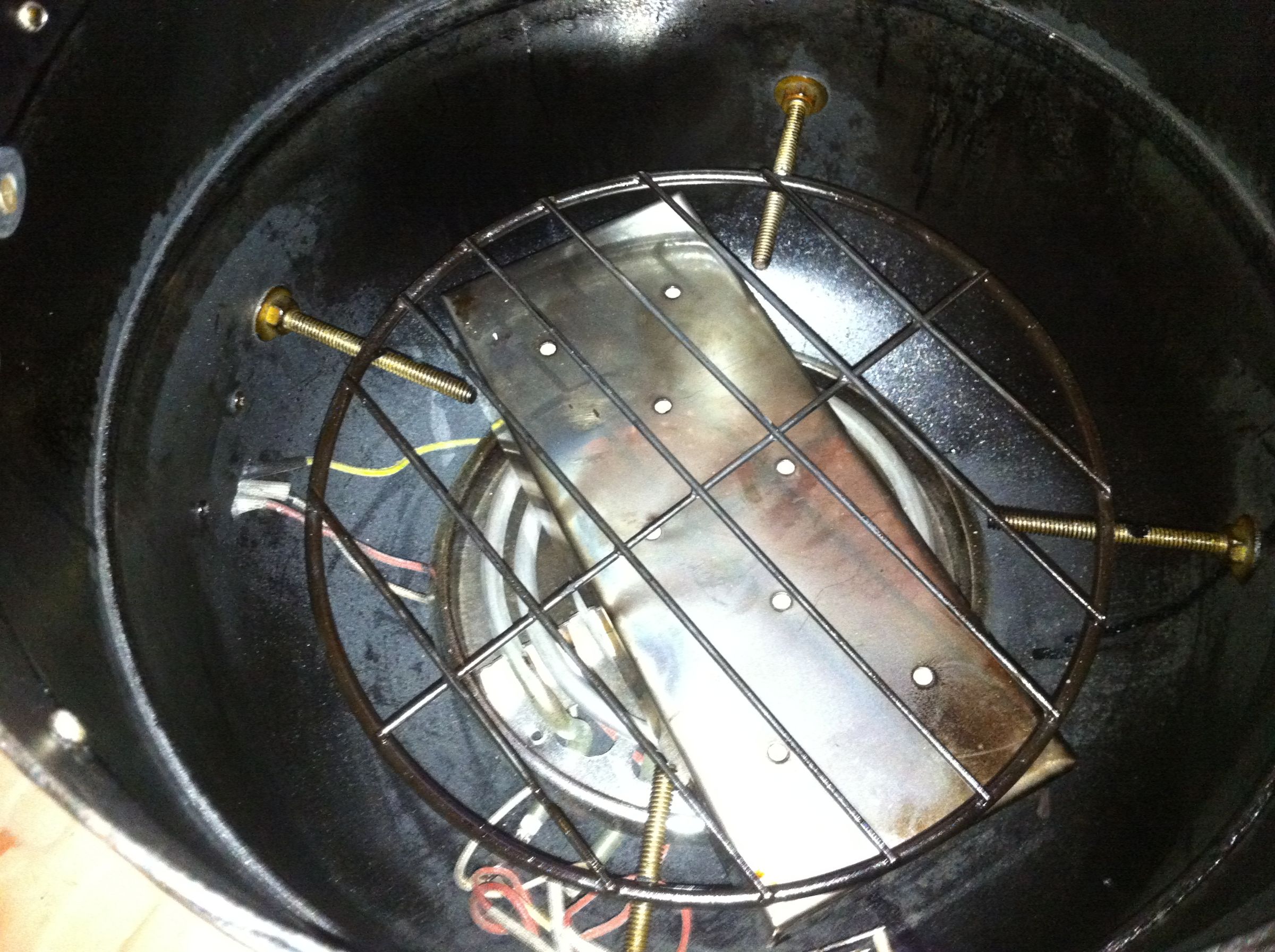 DIY Smoker From 2 Rusted Propane Tank : 6 Steps - Instructables