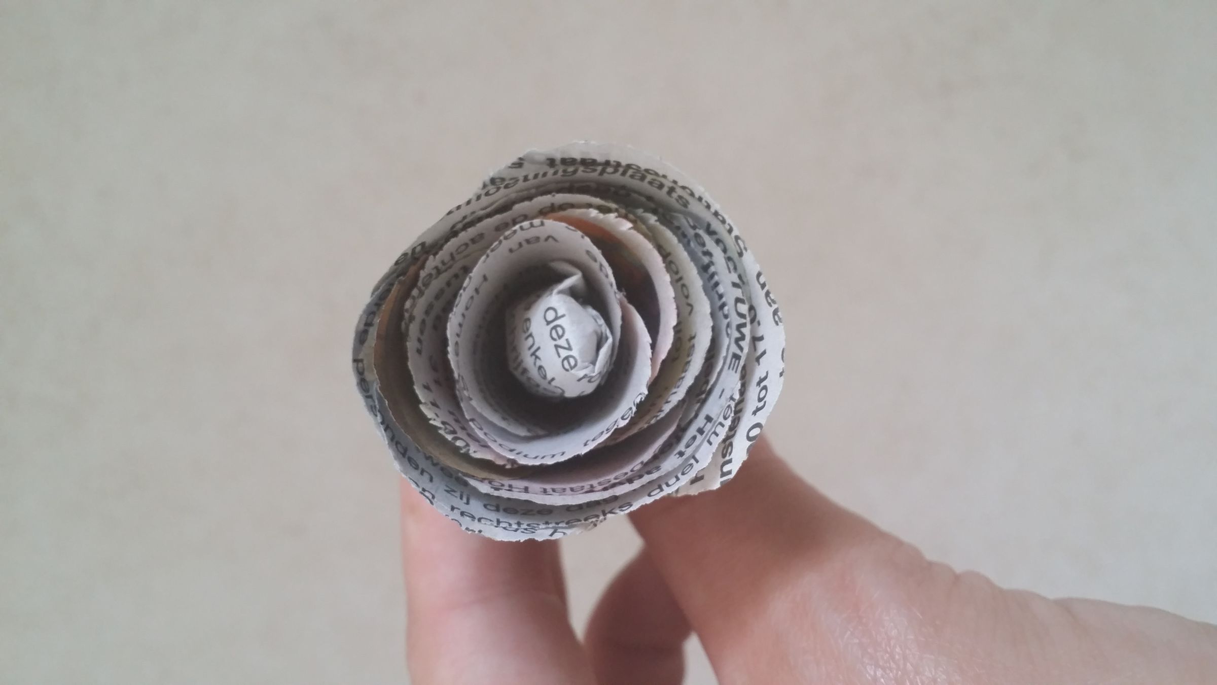 Newspaper Roses : 8 Steps - Instructables