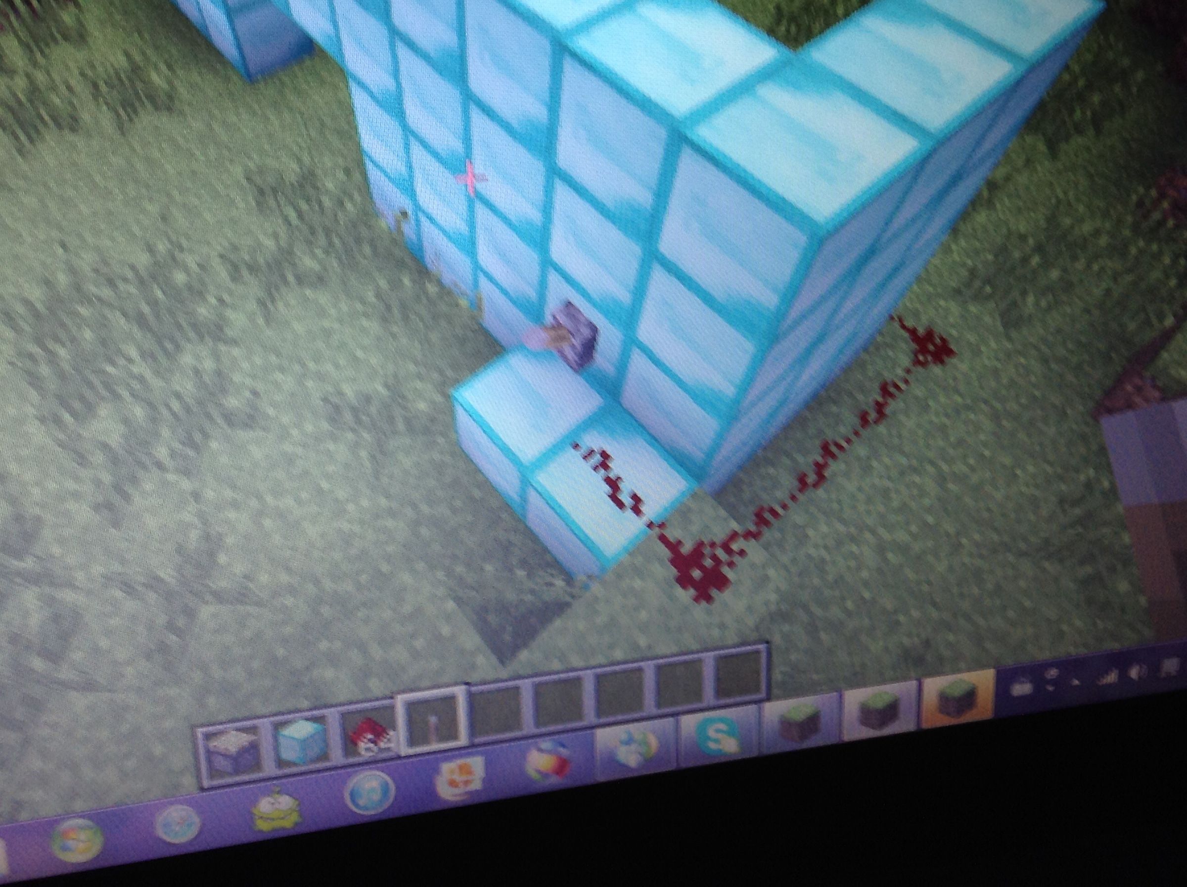 Minecraft Redstone Powered Door : 5 Steps - Instructables