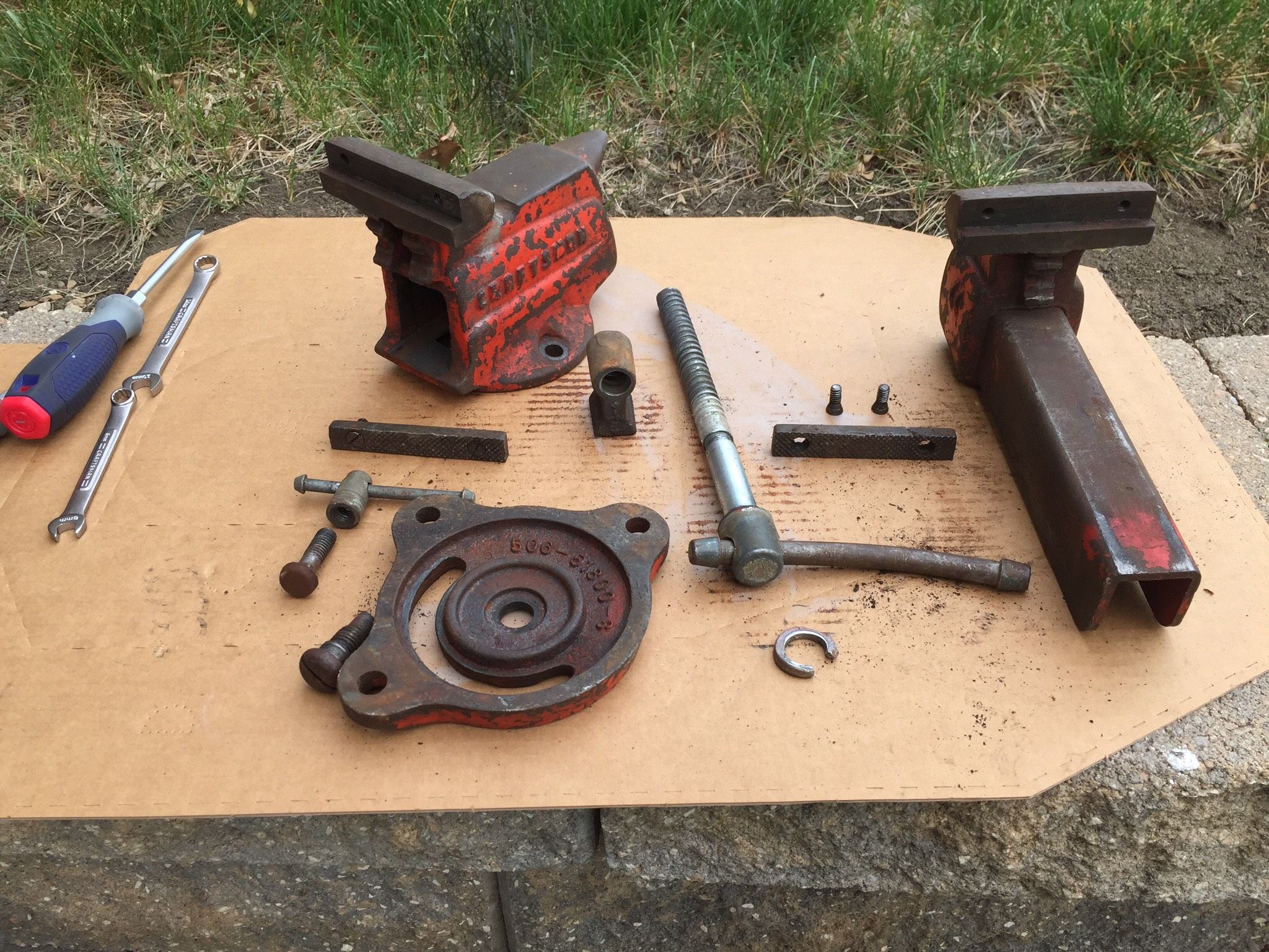 Restoration of a Craftsman Vise Model 506-51800-3 : 5 Steps (with ...