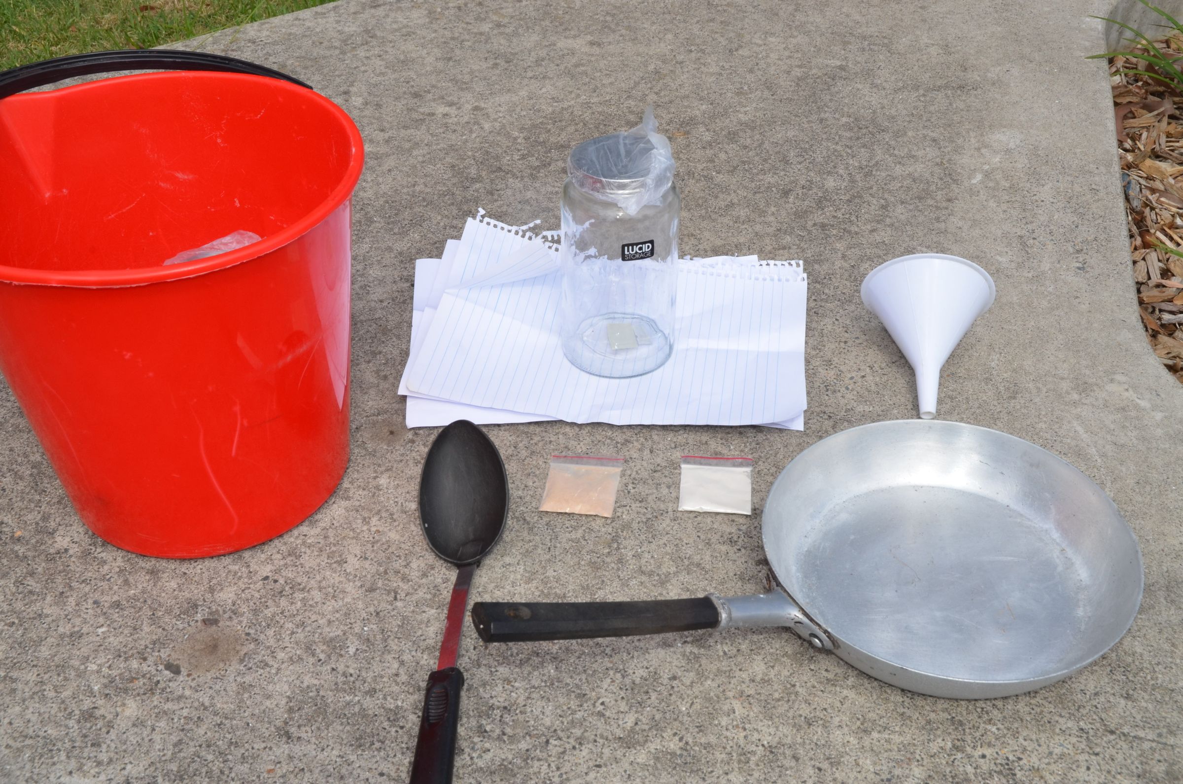 Bacterial Terrarium (AKA Winogradsky Column) : 5 Steps - Instructables