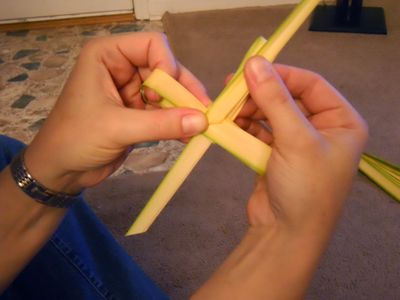 How to Make Palm Crosses : 16 Steps (with Pictures) - Instructables