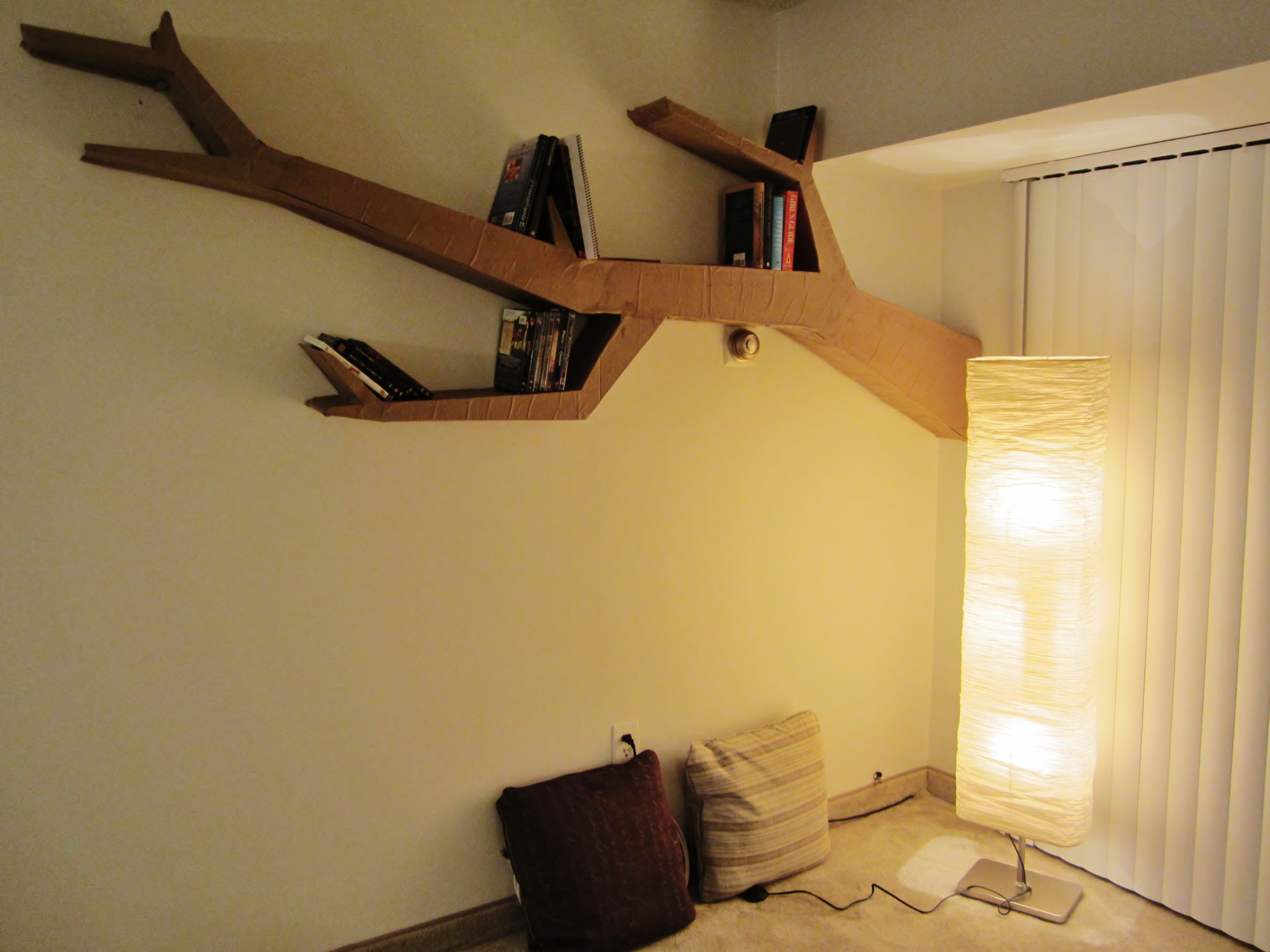 Tree Branch Bookshelf : 4 Steps (with Pictures) - Instructables