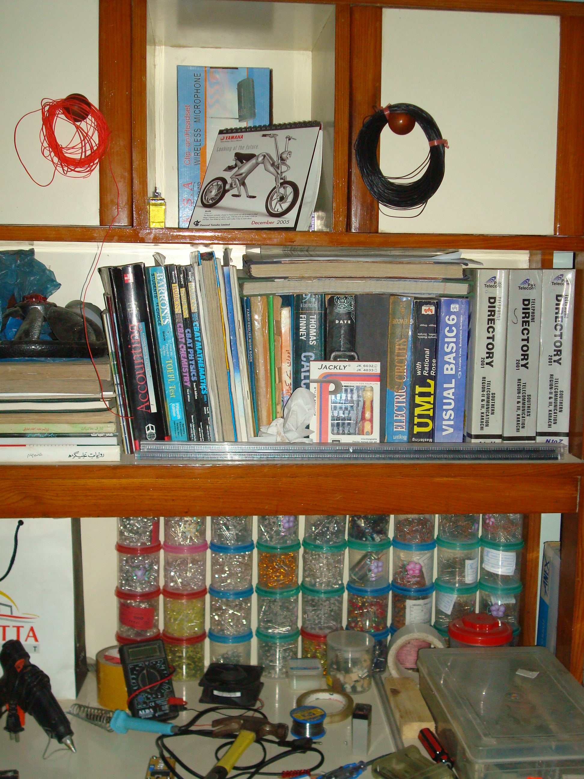 Mini Electronic Lab - Instructables