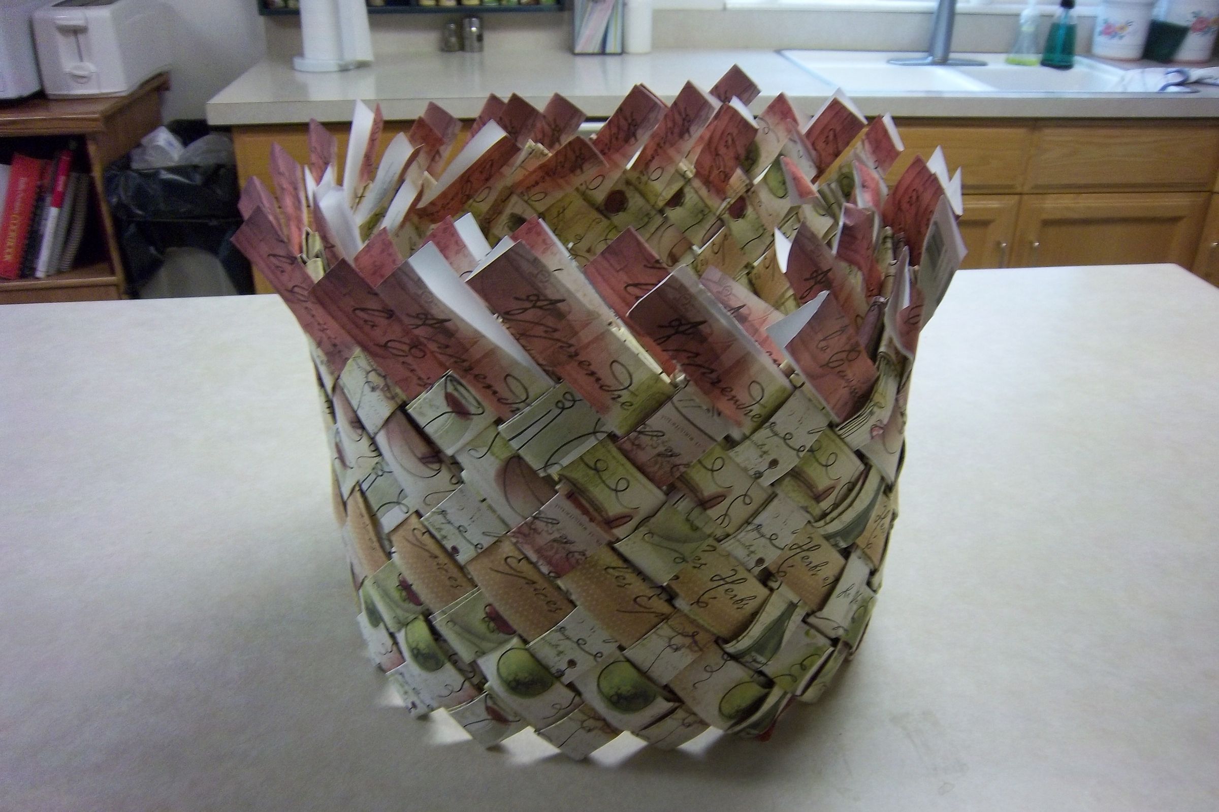 Woven Paper Basket : 18 Steps - Instructables