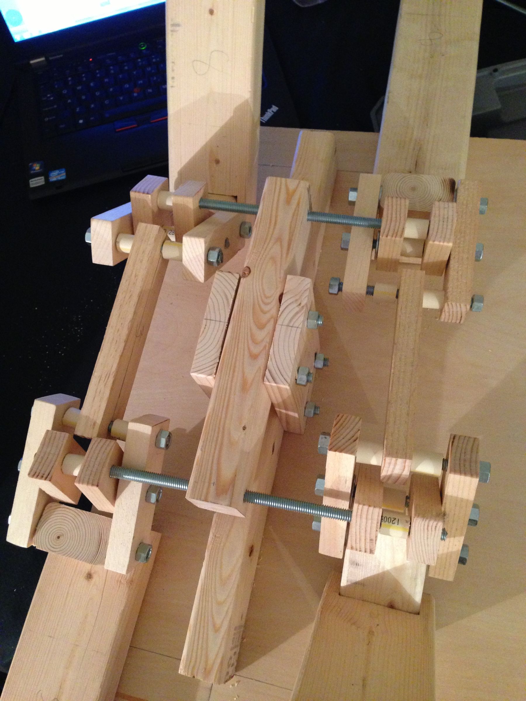 Walking Table : 8 Steps (with Pictures) - Instructables