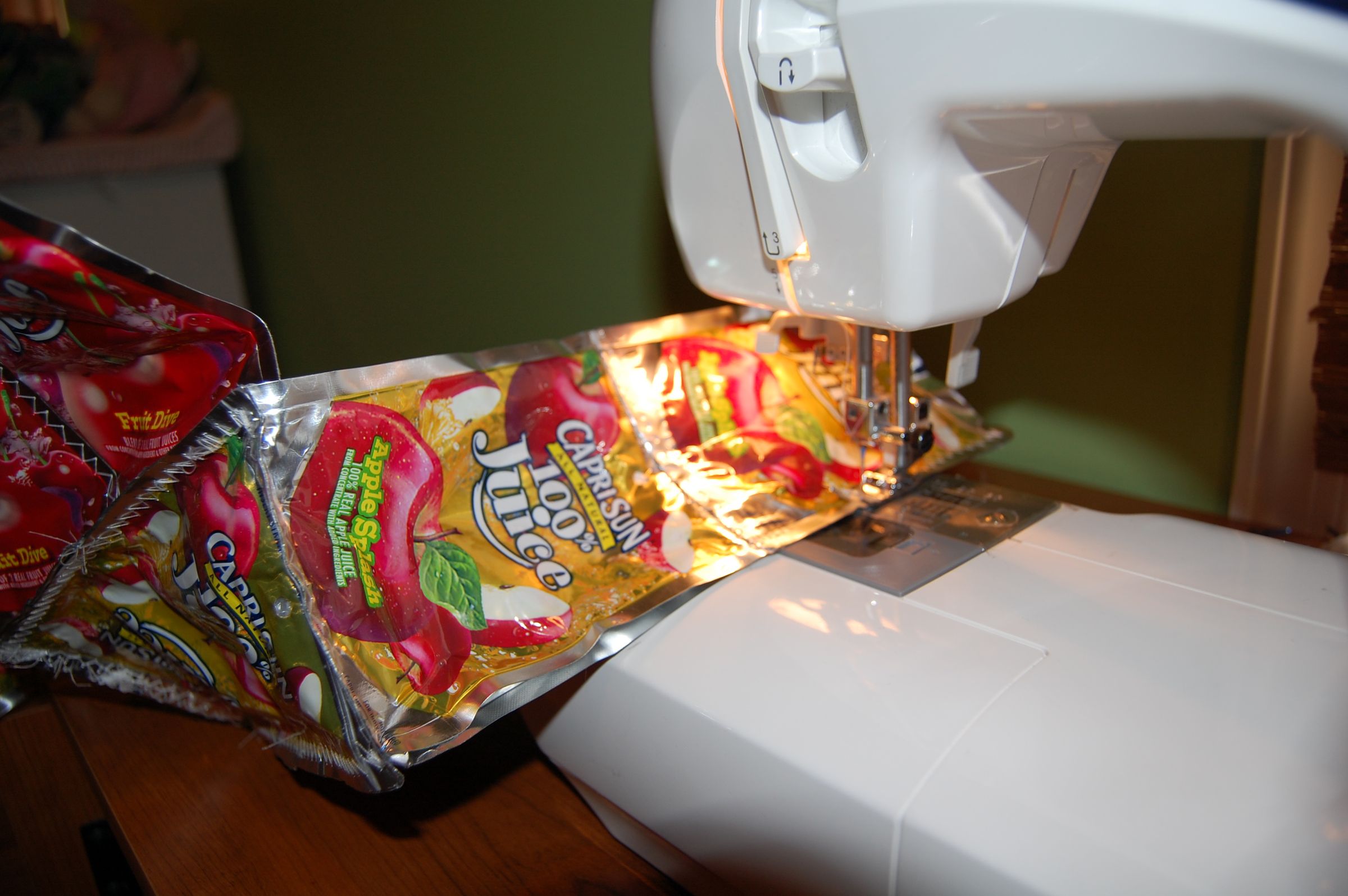 Recycled Juice Pouch Lunch Bag : 5 Steps (with Pictures) - Instructables