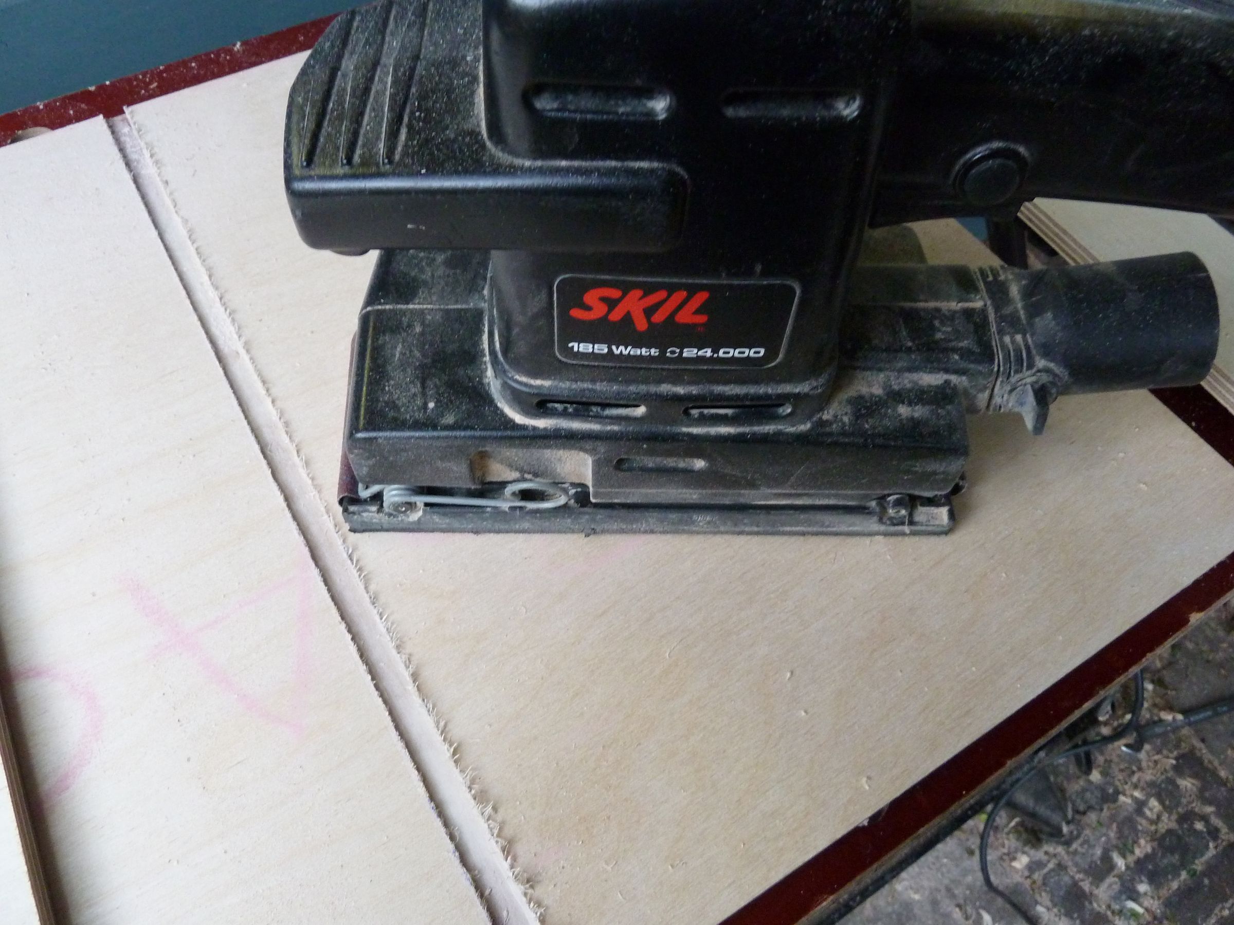 Make a Portable Workstation : 14 Steps (with Pictures) - Instructables