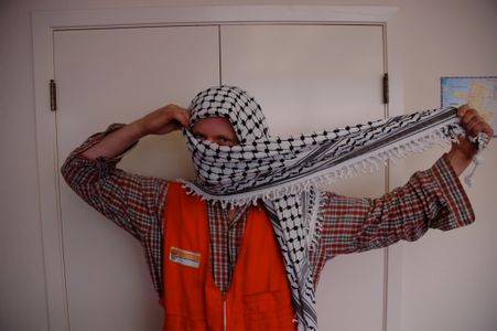 How to Wrap a Keffiyeh : 4 Steps - Instructables