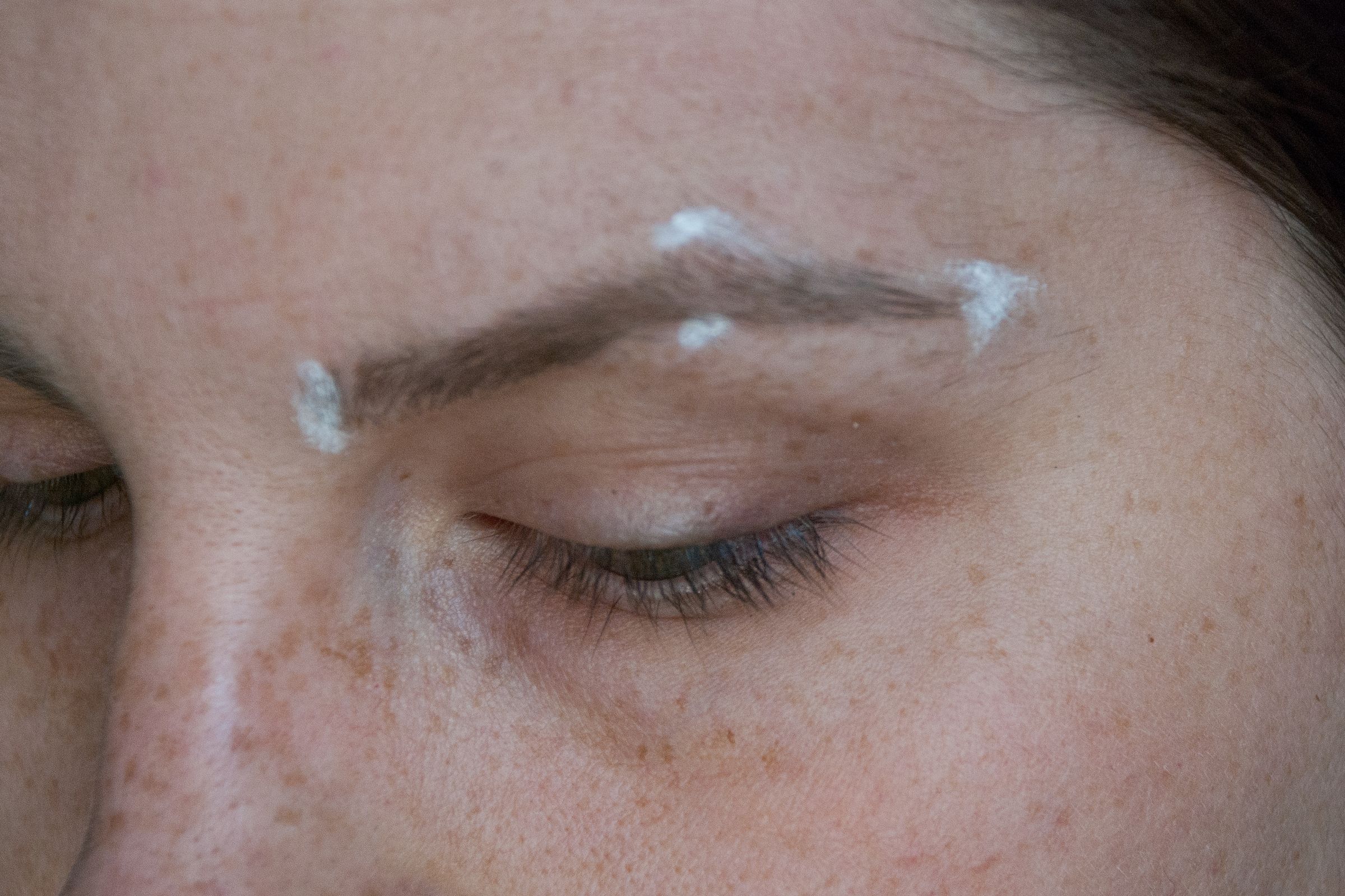 Perfect Eyebrows : 5 Steps (with Pictures) - Instructables