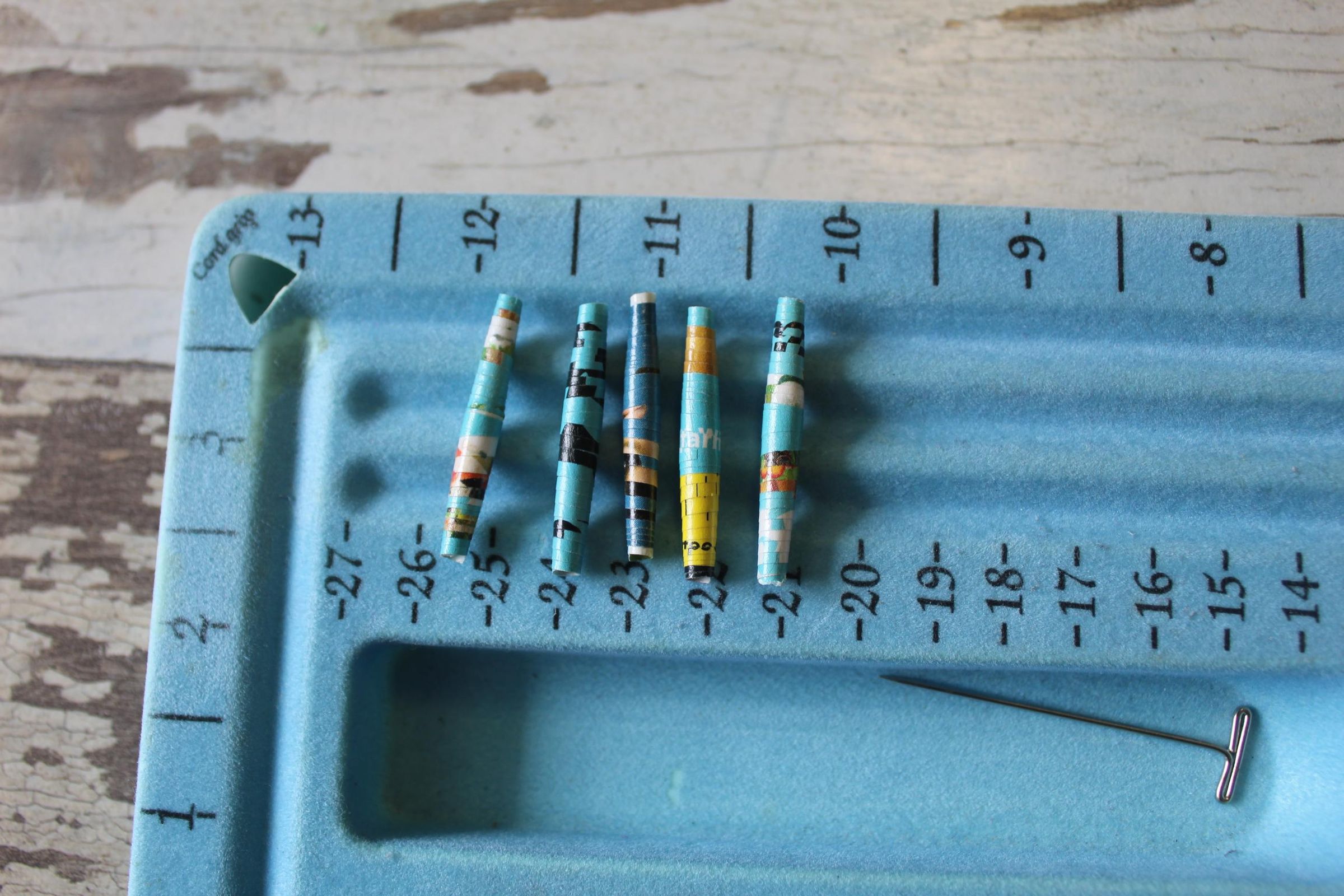 Magnificent Magazine Paper Beaded Bracelet : 10 Steps (with Pictures ...