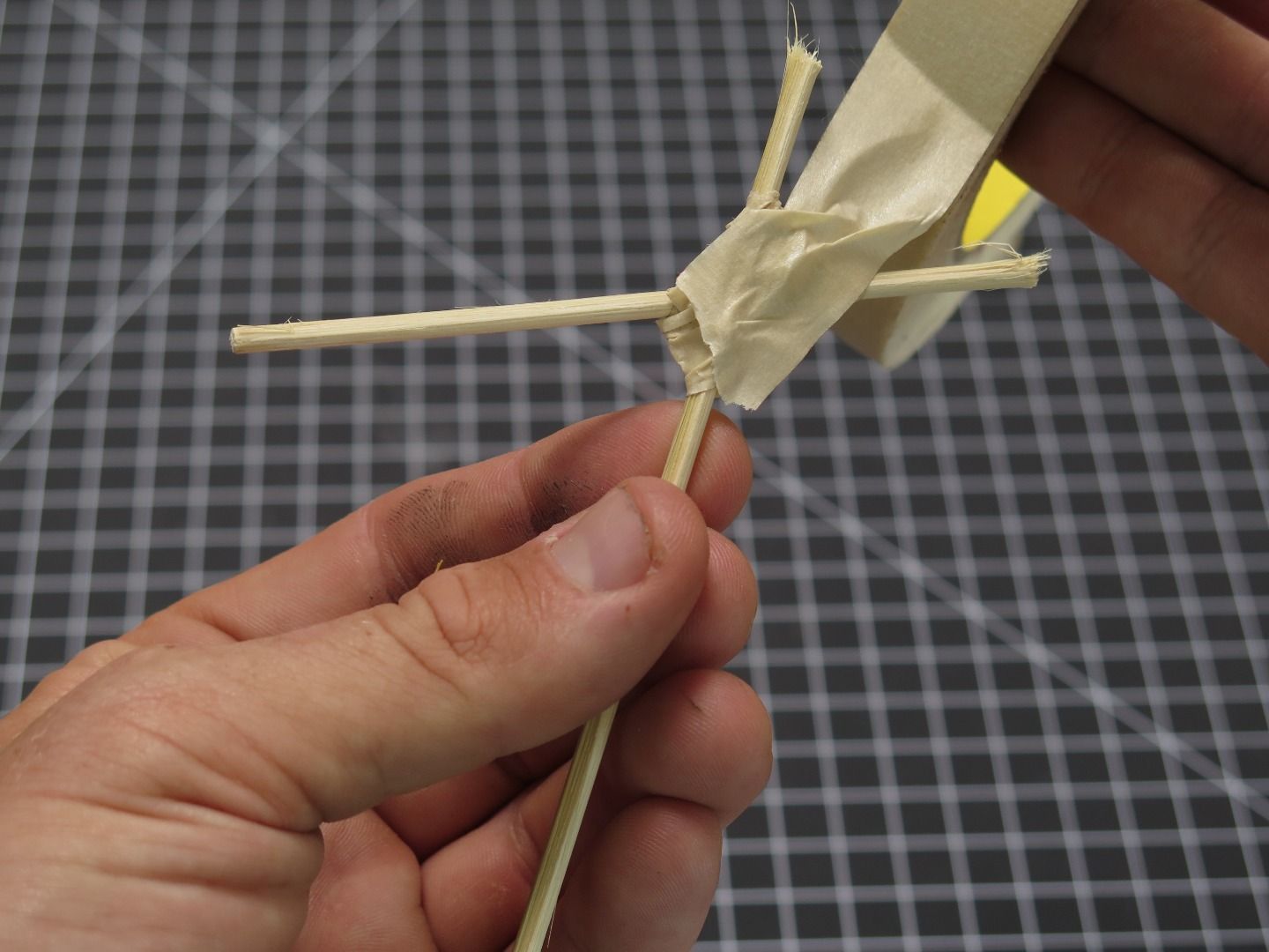 5 Toys That Spin! : 6 Steps - Instructables