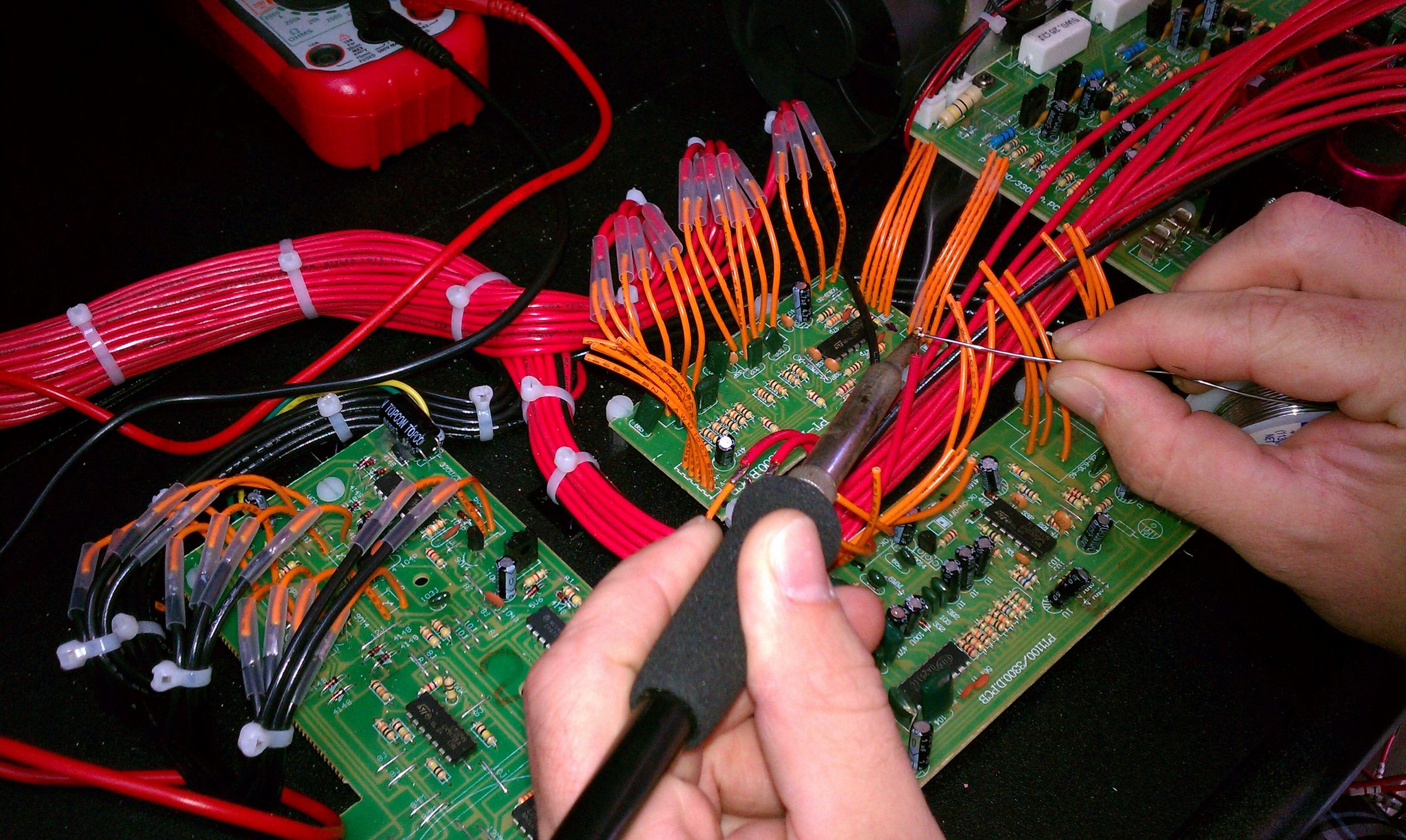 The ULTIMATE Diy Boombox! : 7 Steps (with Pictures) - Instructables