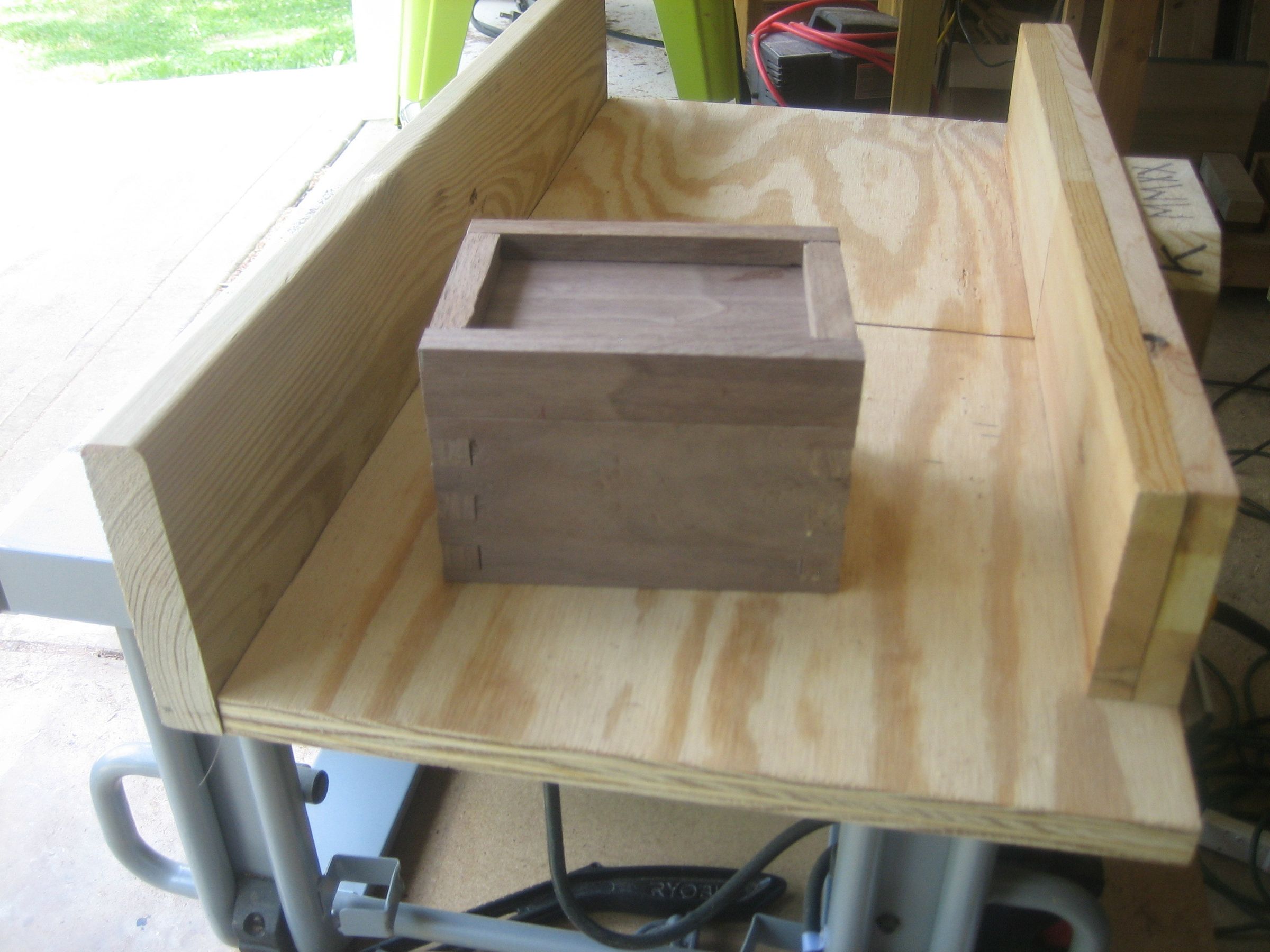 THE RED STONE PUZZLE BOX WITH PLANS : 9 Steps (with Pictures ...