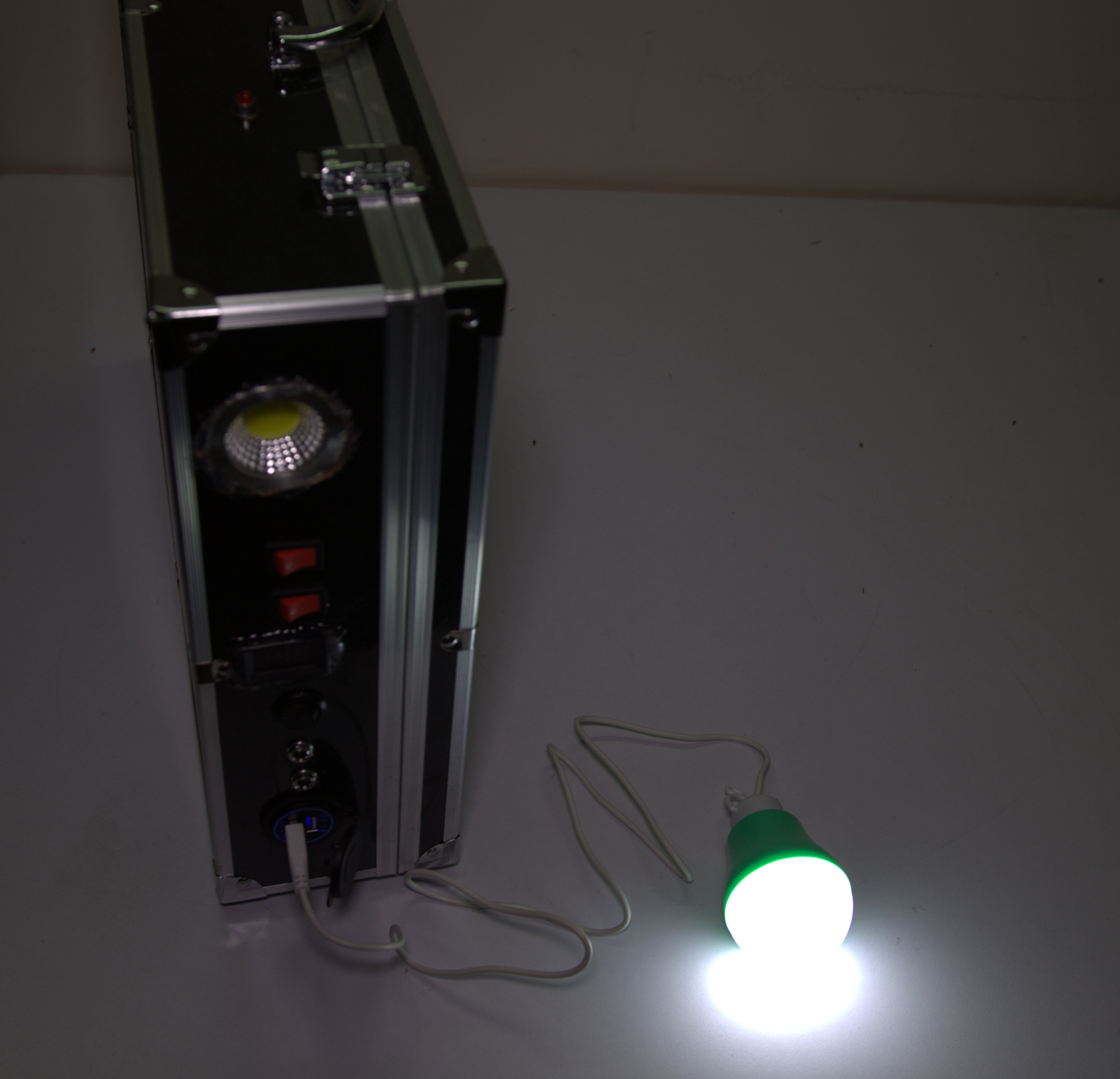 DIY Solar Power Generator V1.0 : 17 Steps (with Pictures) - Instructables