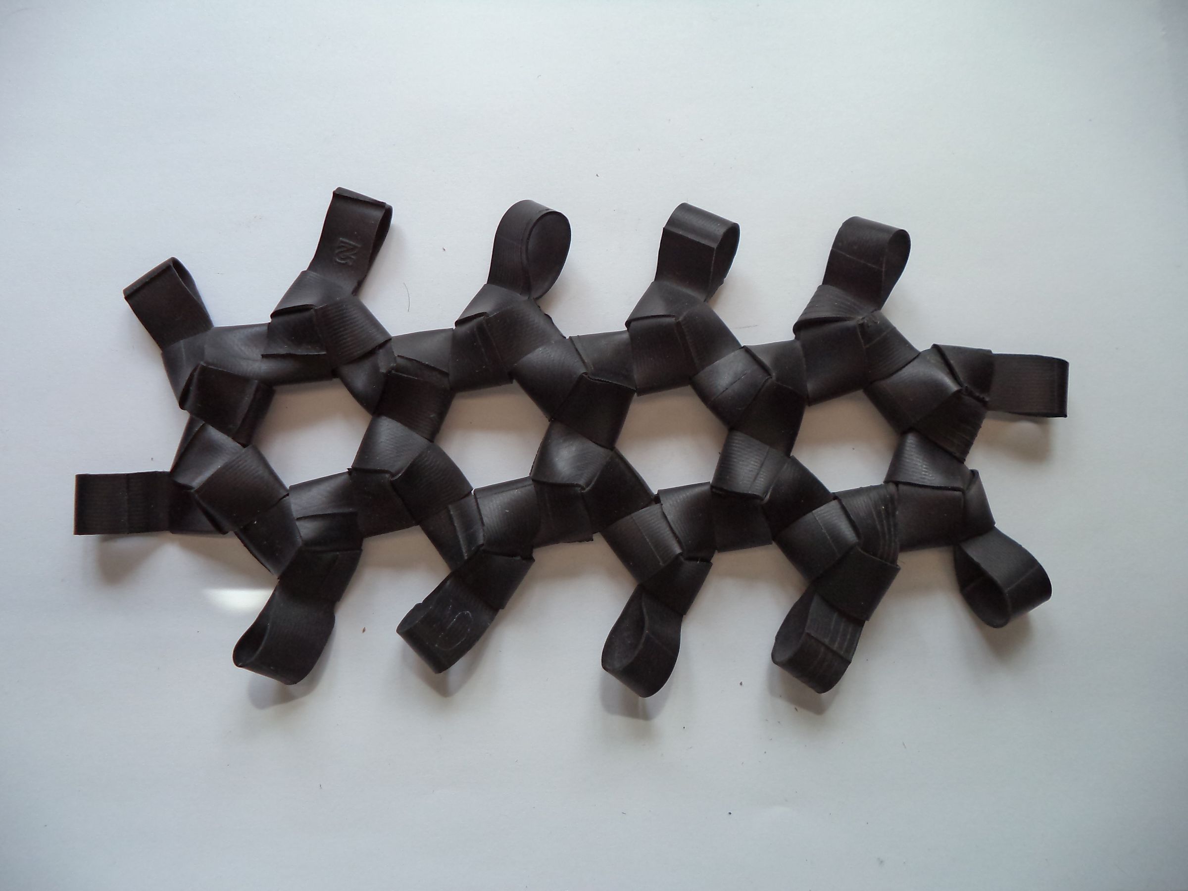 Backpack Cargo Net From Inner Tubes : 26 Steps (with Pictures ...