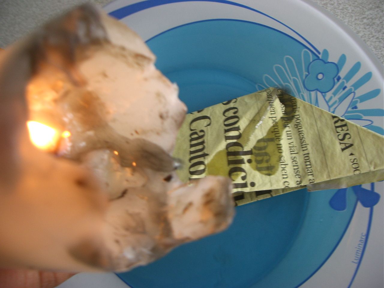 How to Do an Waterproof Paper Boat. : 9 Steps - Instructables