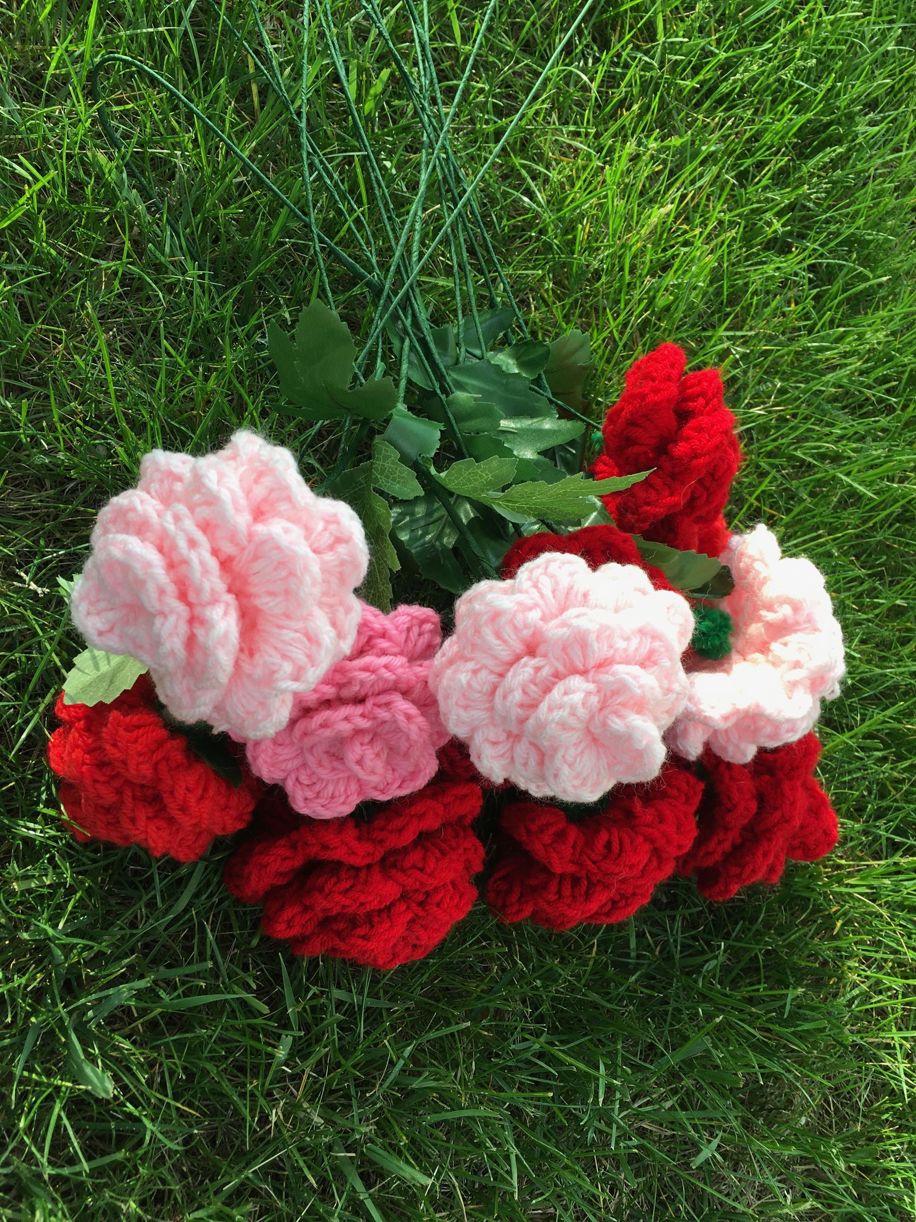 Easy Crocheted Roses : 5 Steps (with Pictures) - Instructables