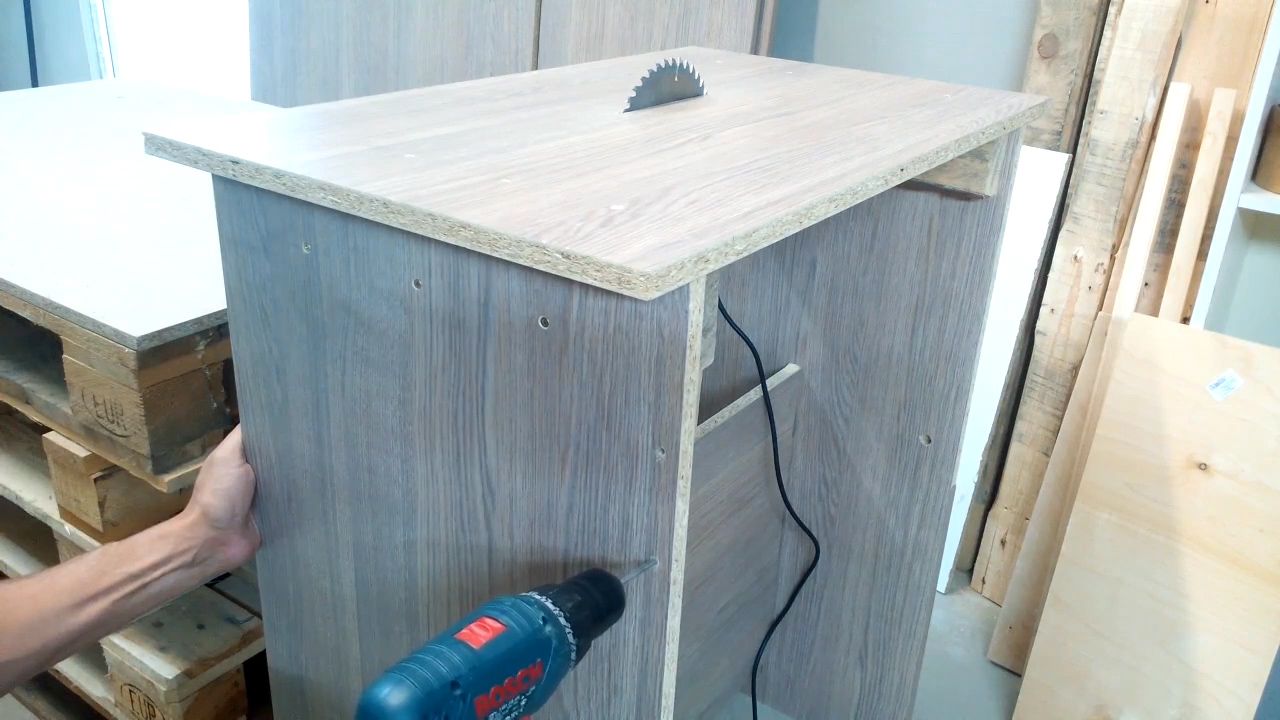 How to Make a Homemade Table Saw With Circular Saw : 6 Steps (with ...