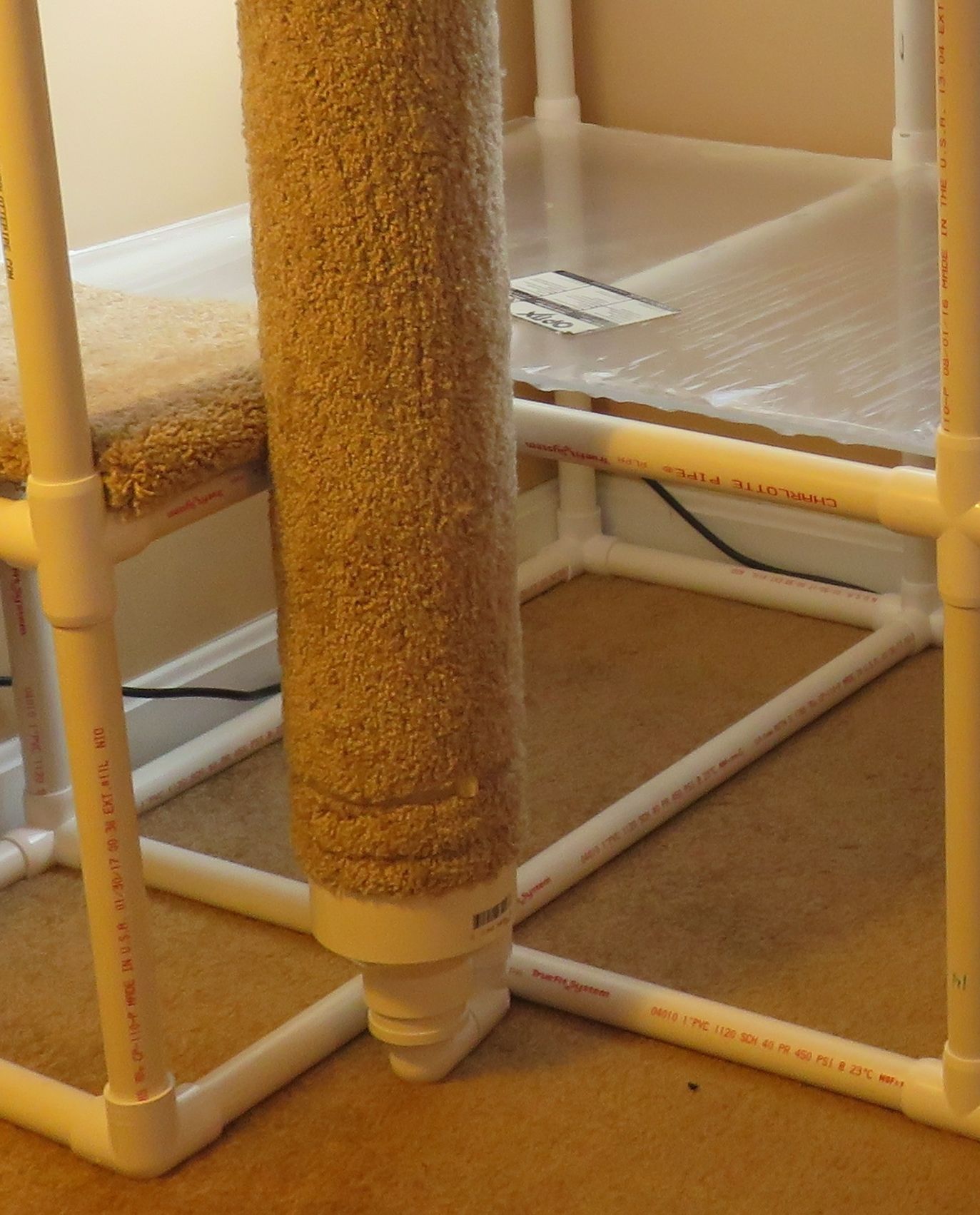 Cat Tower With 6 Foot Scratching Pole : 26 Steps (with Pictures ...