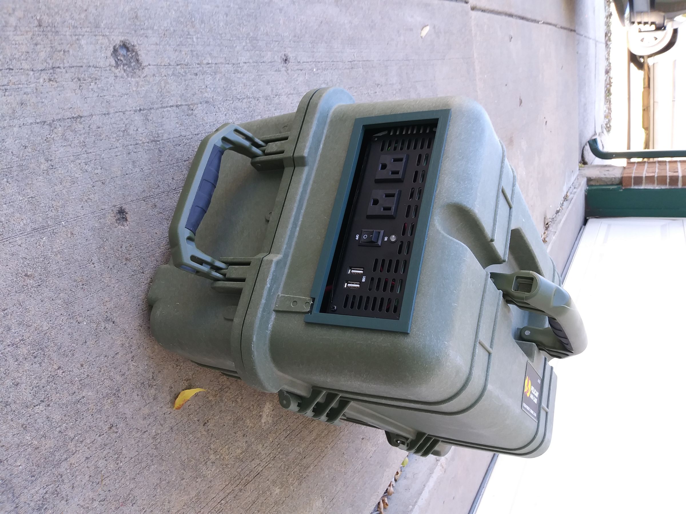 Portable Power Box : 4 Steps (with Pictures) - Instructables
