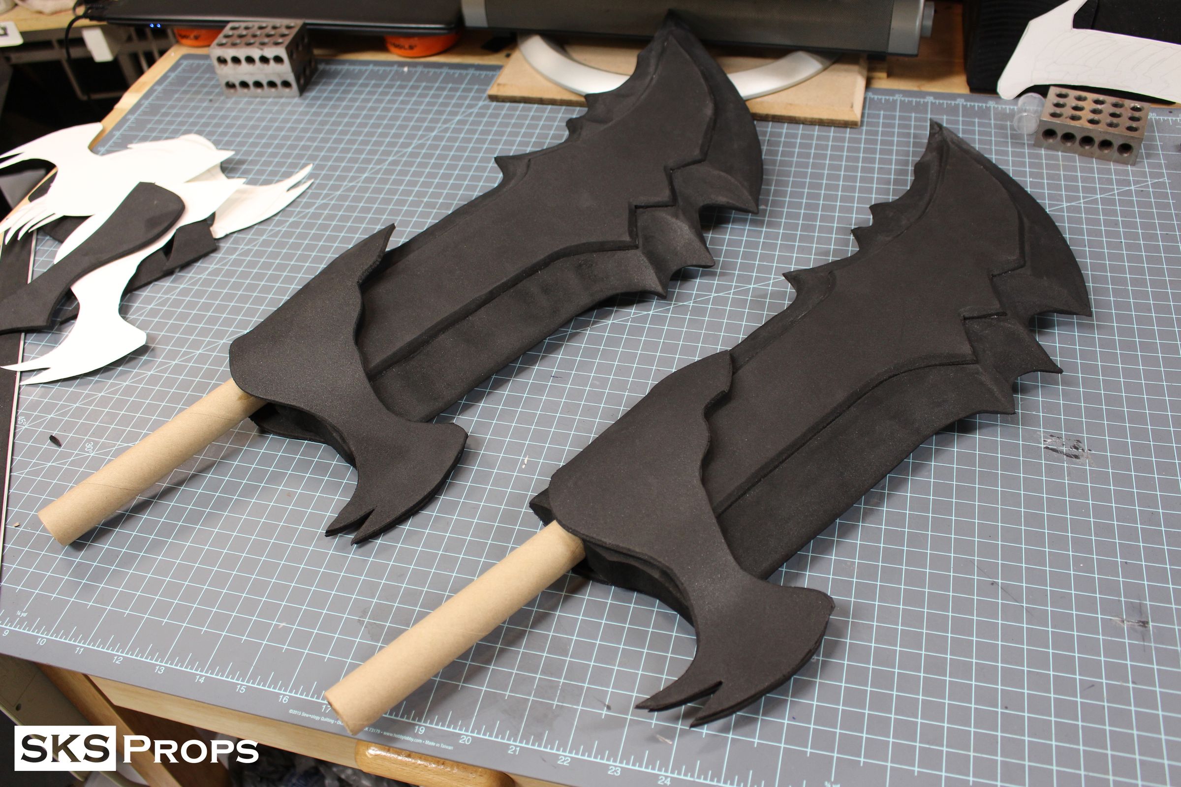 God of War Foam Cosplay Blades of Chaos - SKS Props : 18 Steps (with ...