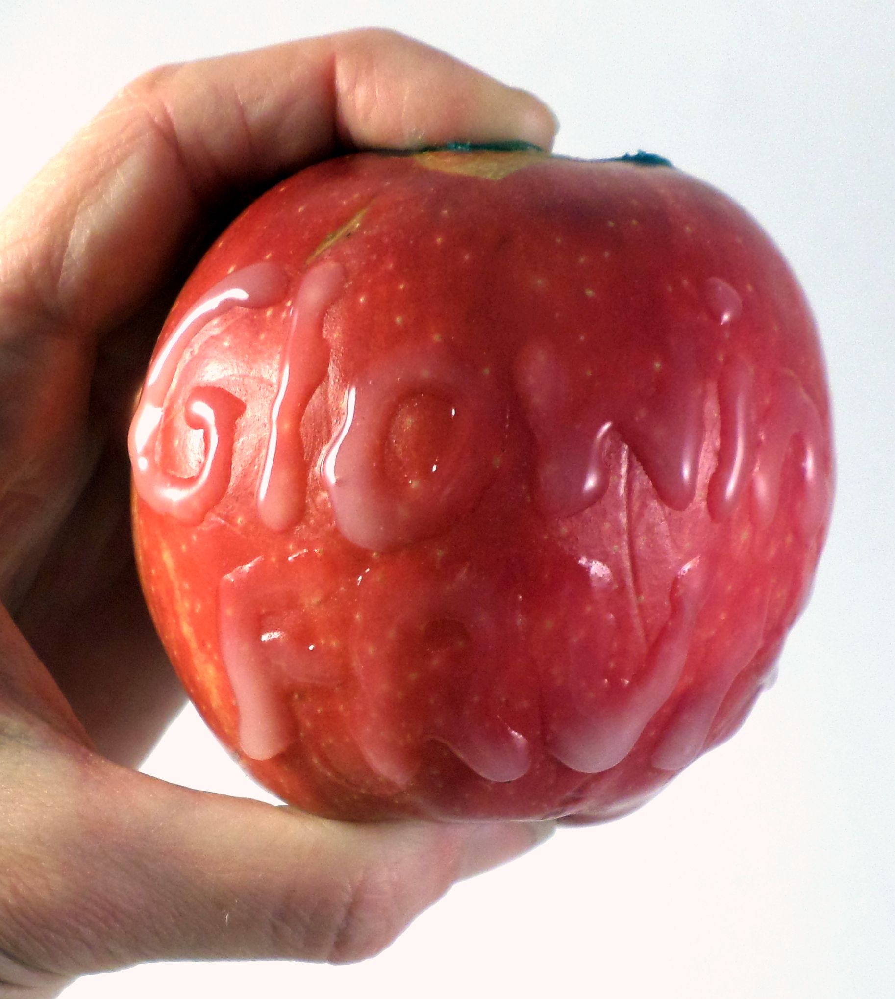 Glowing Edible Paint : 7 Steps (with Pictures) - Instructables