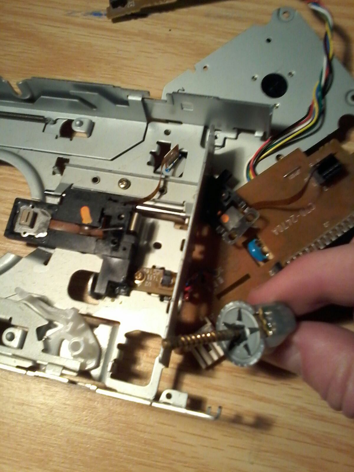 Taking Apart a Floppy Disk Drive : 16 Steps (with Pictures) - Instructables