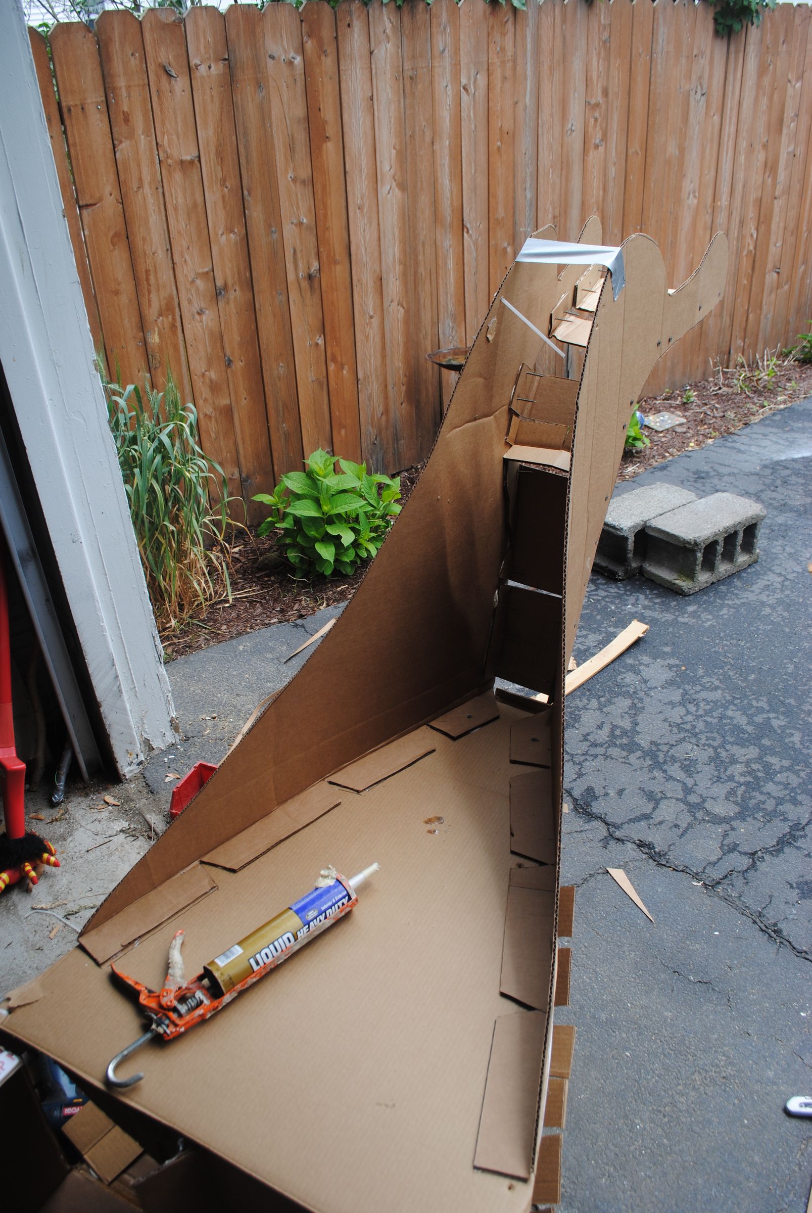 Make a Cardboard Dragon Boat! : 7 Steps (with Pictures) - Instructables