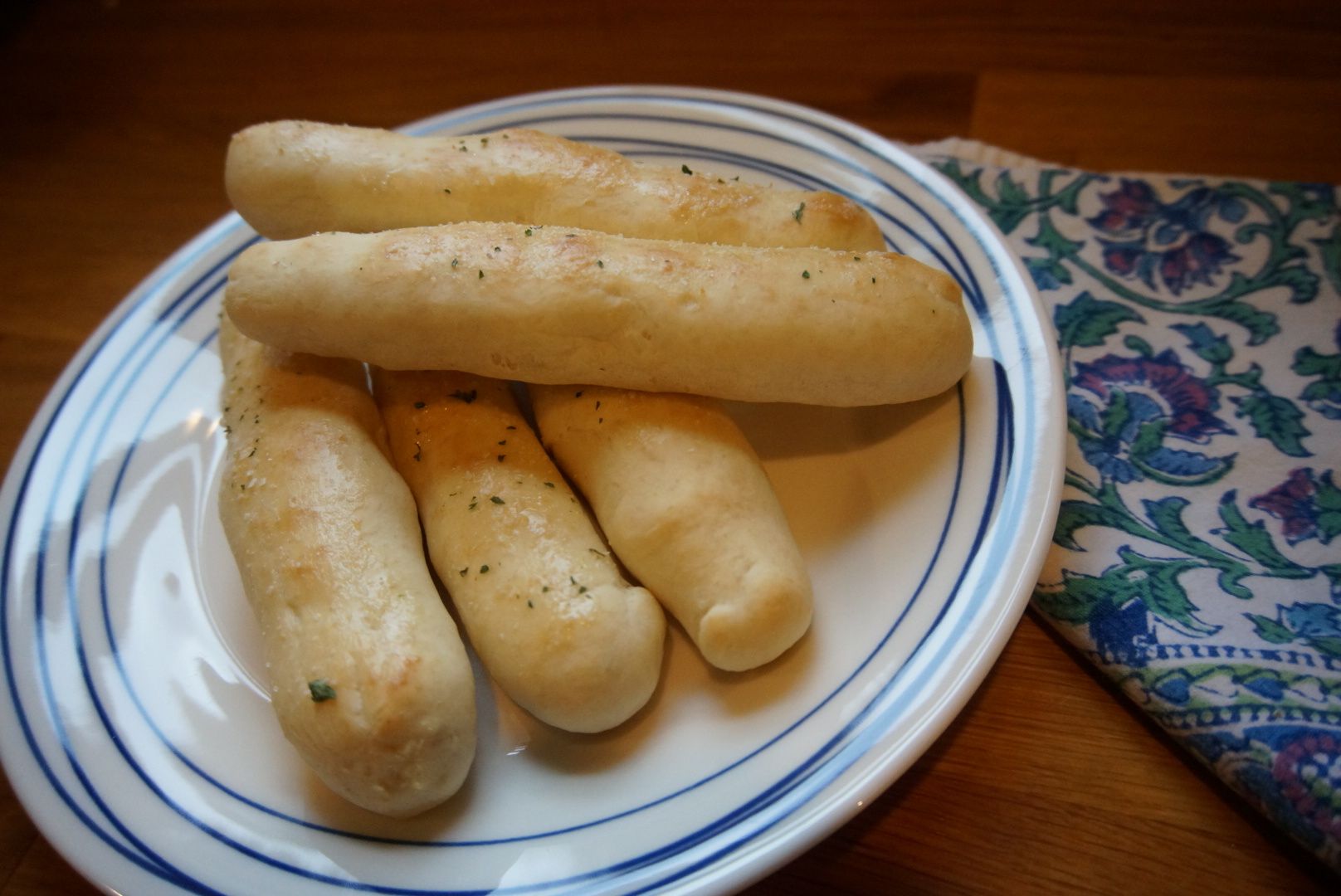 Copycat Olive Garden Bread Sticks : 6 Steps (with Pictures) - Instructables