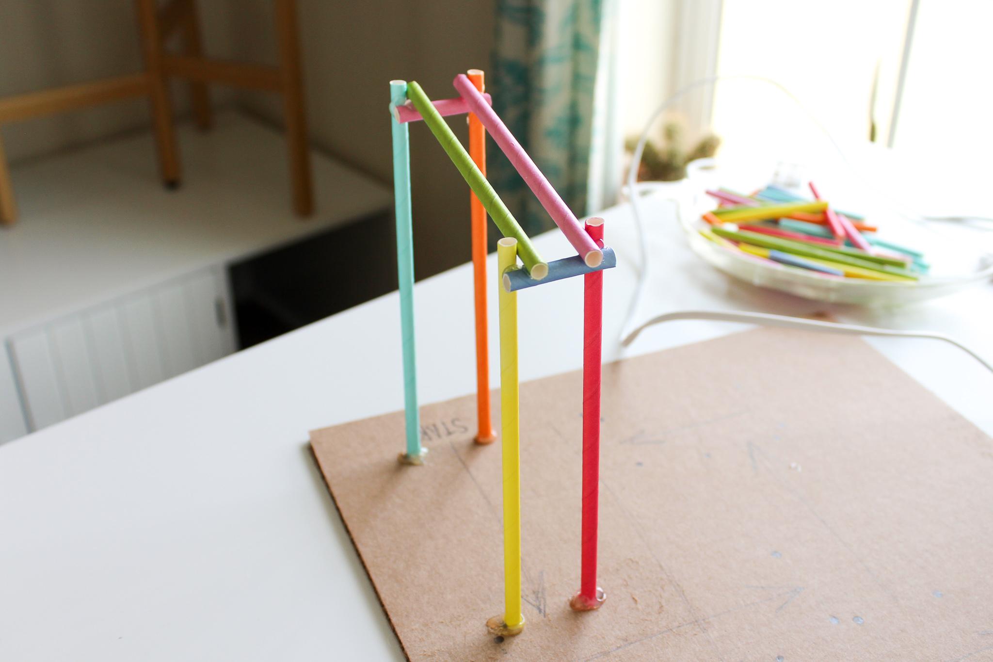 How to Build a Straw Roller Coaster : 10 Steps (with Pictures ...