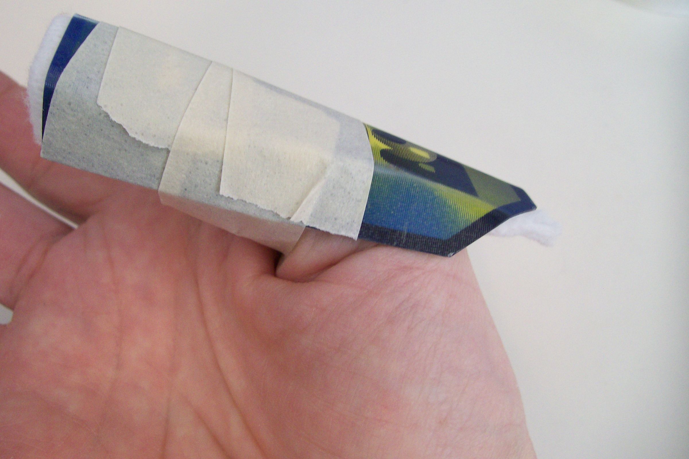 Impromptu Finger Splint : 7 Steps (with Pictures) - Instructables
