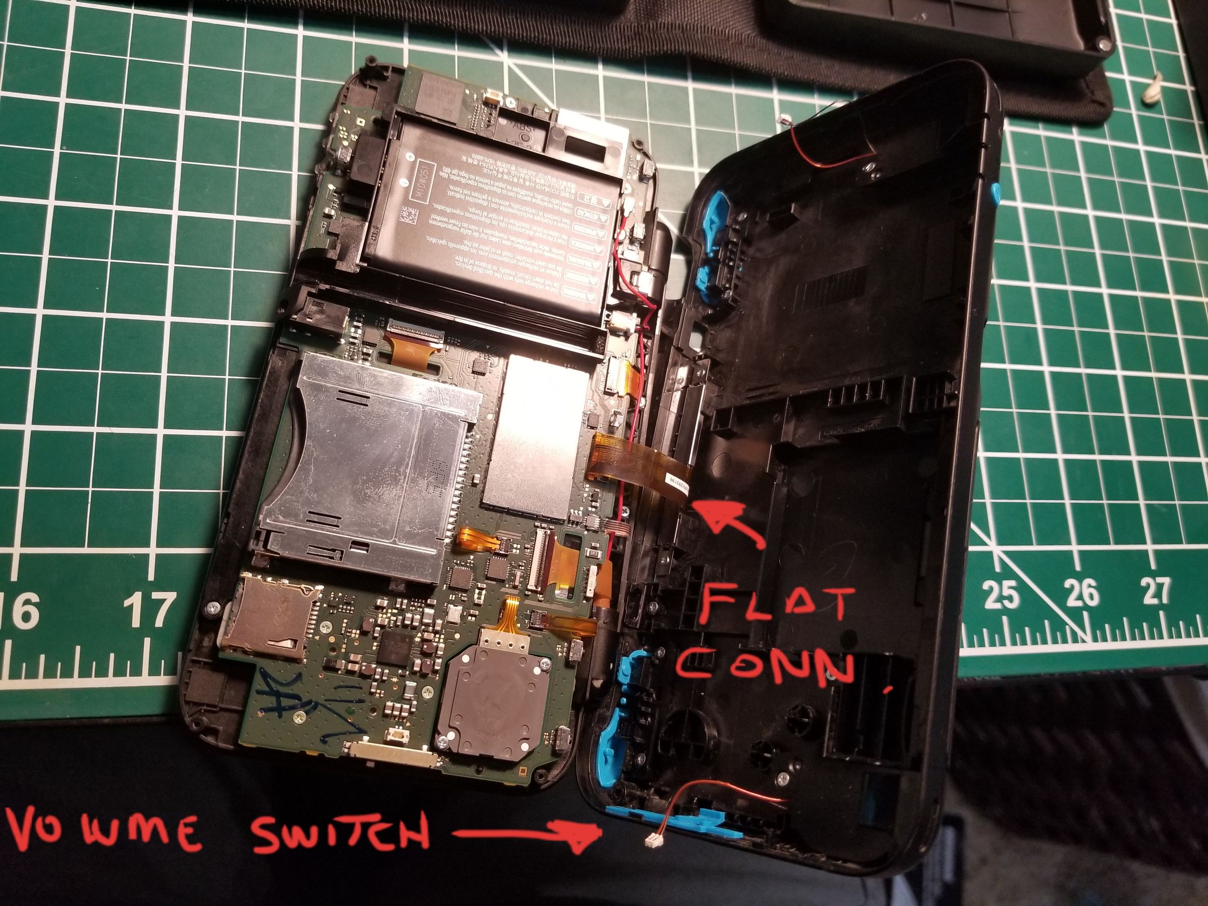 Replace Upper Screen for Nintendo 2DS XL : 15 Steps - Instructables