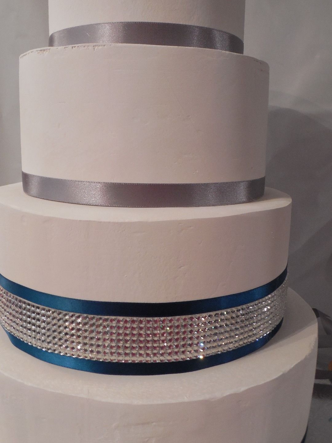 Fake That Wedding Cake! ( at Least Part of It ) : 8 Steps (with ...