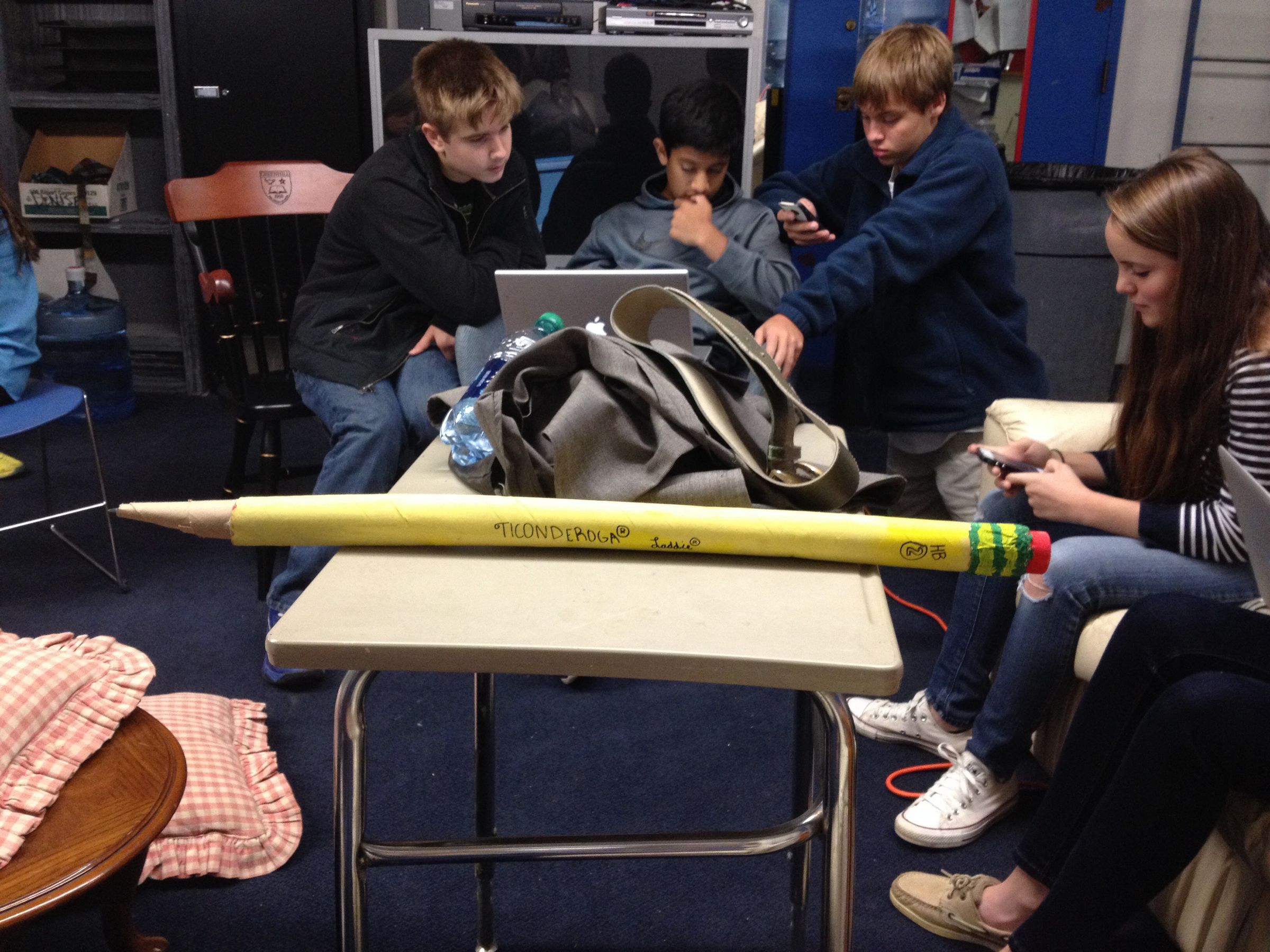 Giant Pencil : 8 Steps - Instructables