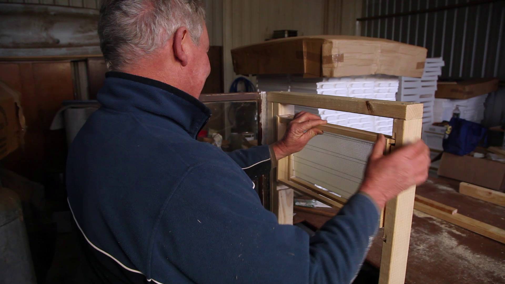 How to Build an Observation Bee Hive : 20 Steps (with Pictures ...